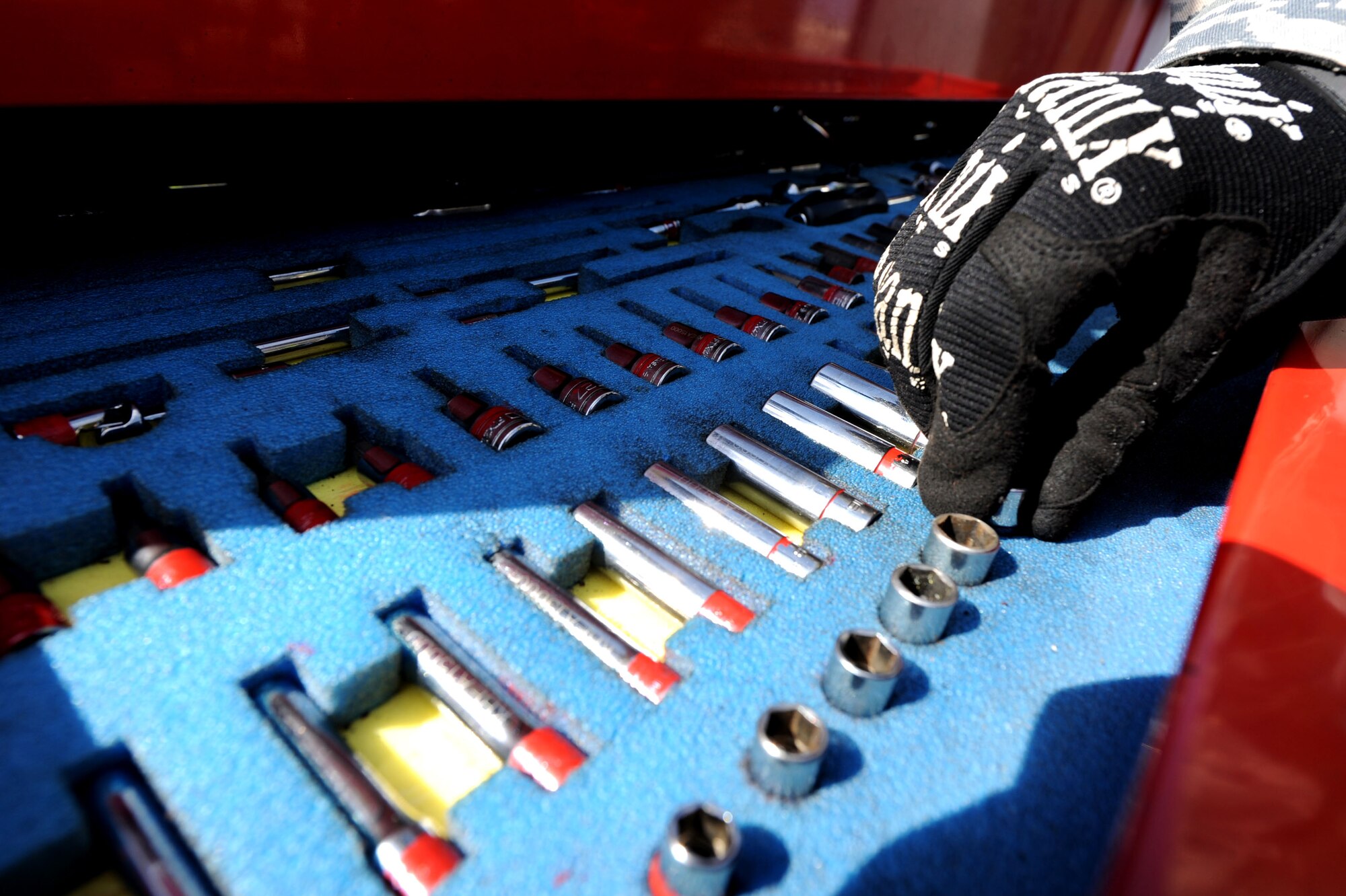 AGE helps to generate Kadena's mission > Kadena Air Base > Article Display