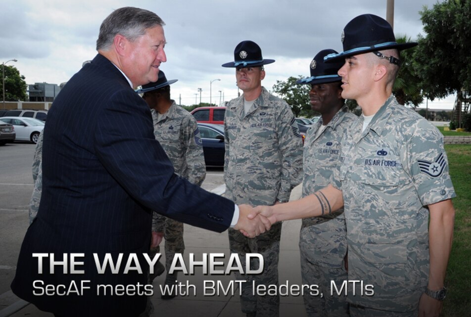 SecAF visits basic military training > United States Marine Corps ...