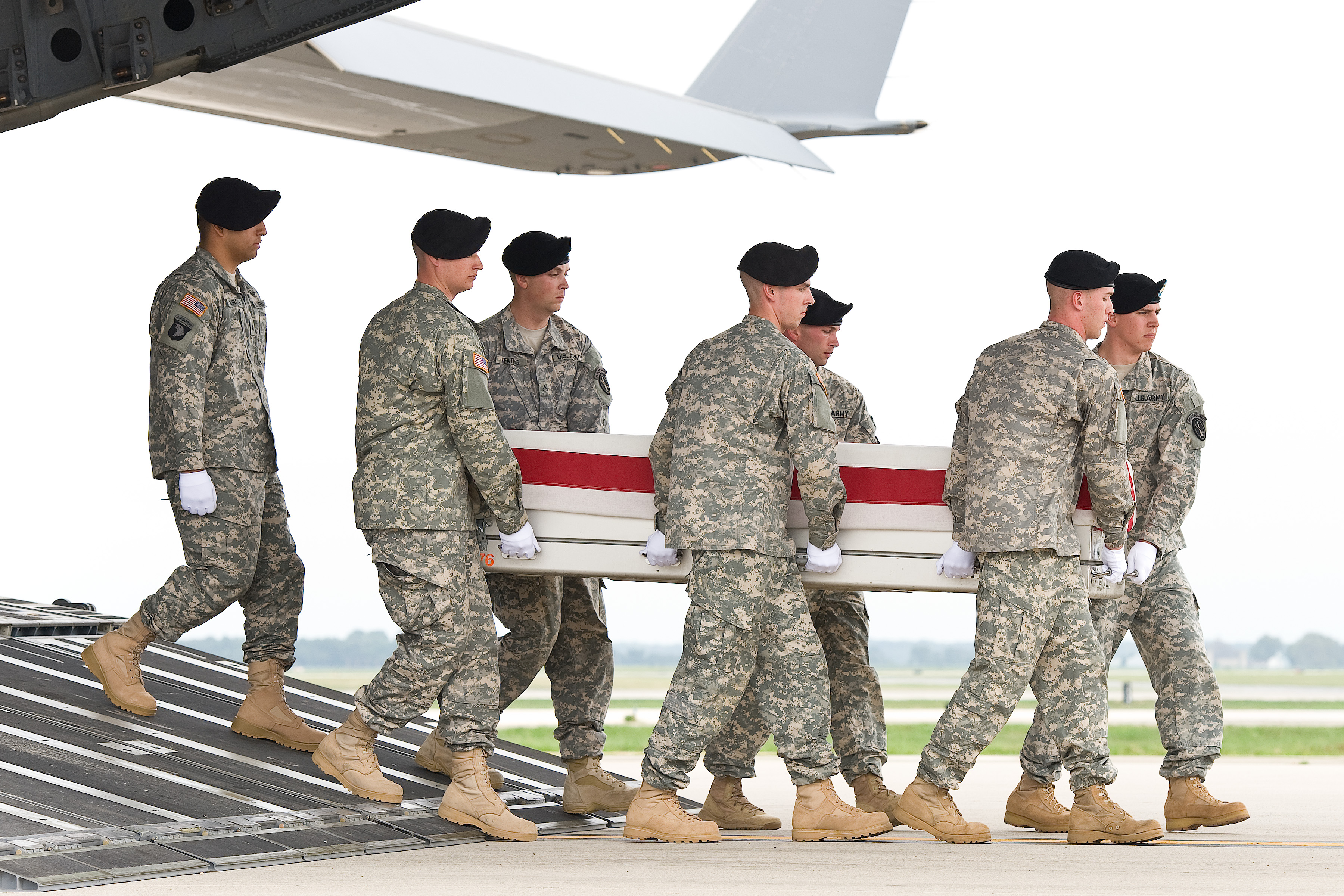 Army Staff Sgt. Jonathan P. Schmidt honored in dignified transfer Sept ...
