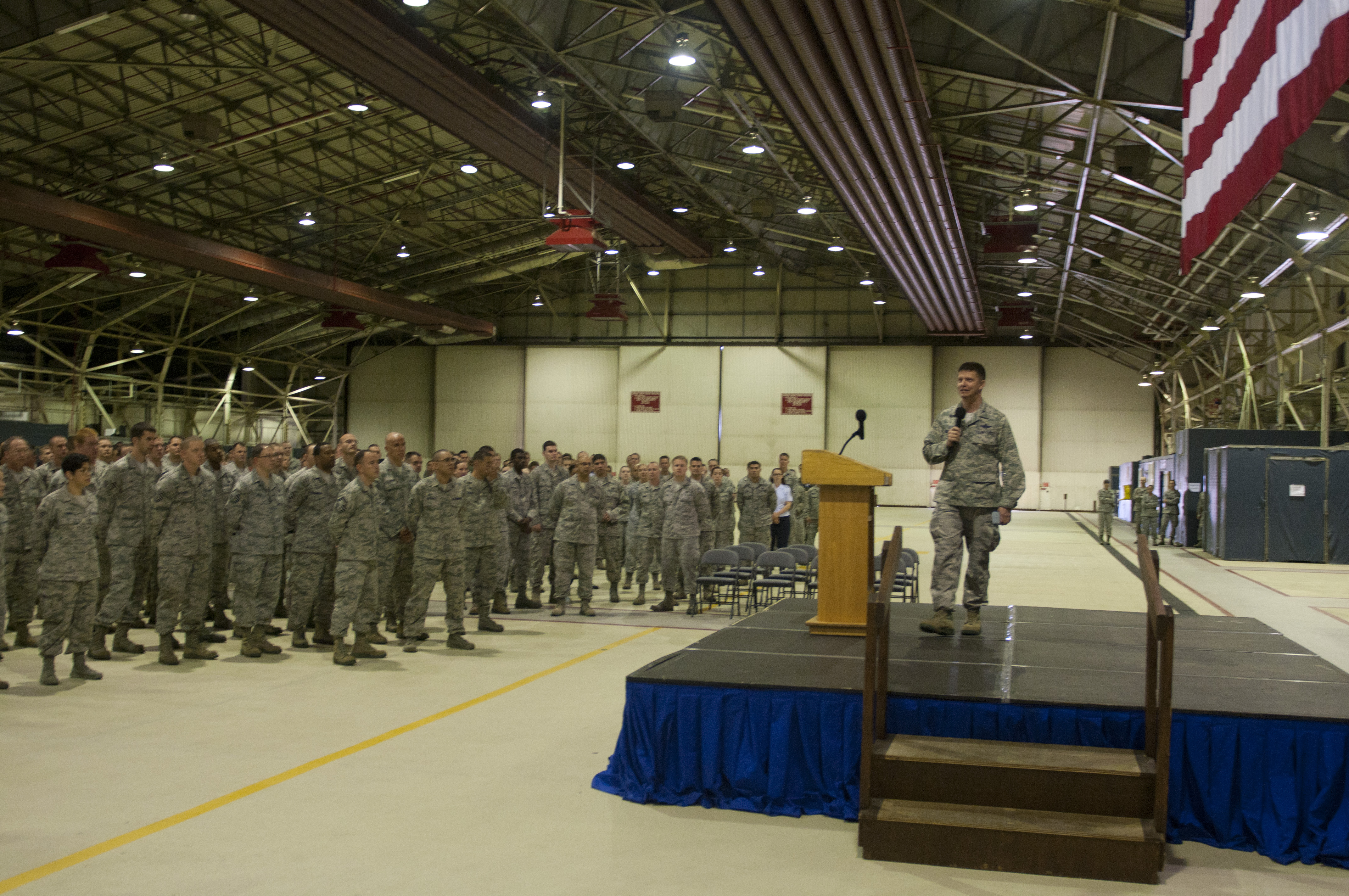 48th FW commander addresses Liberty Wing > Royal Air Force Lakenheath ...