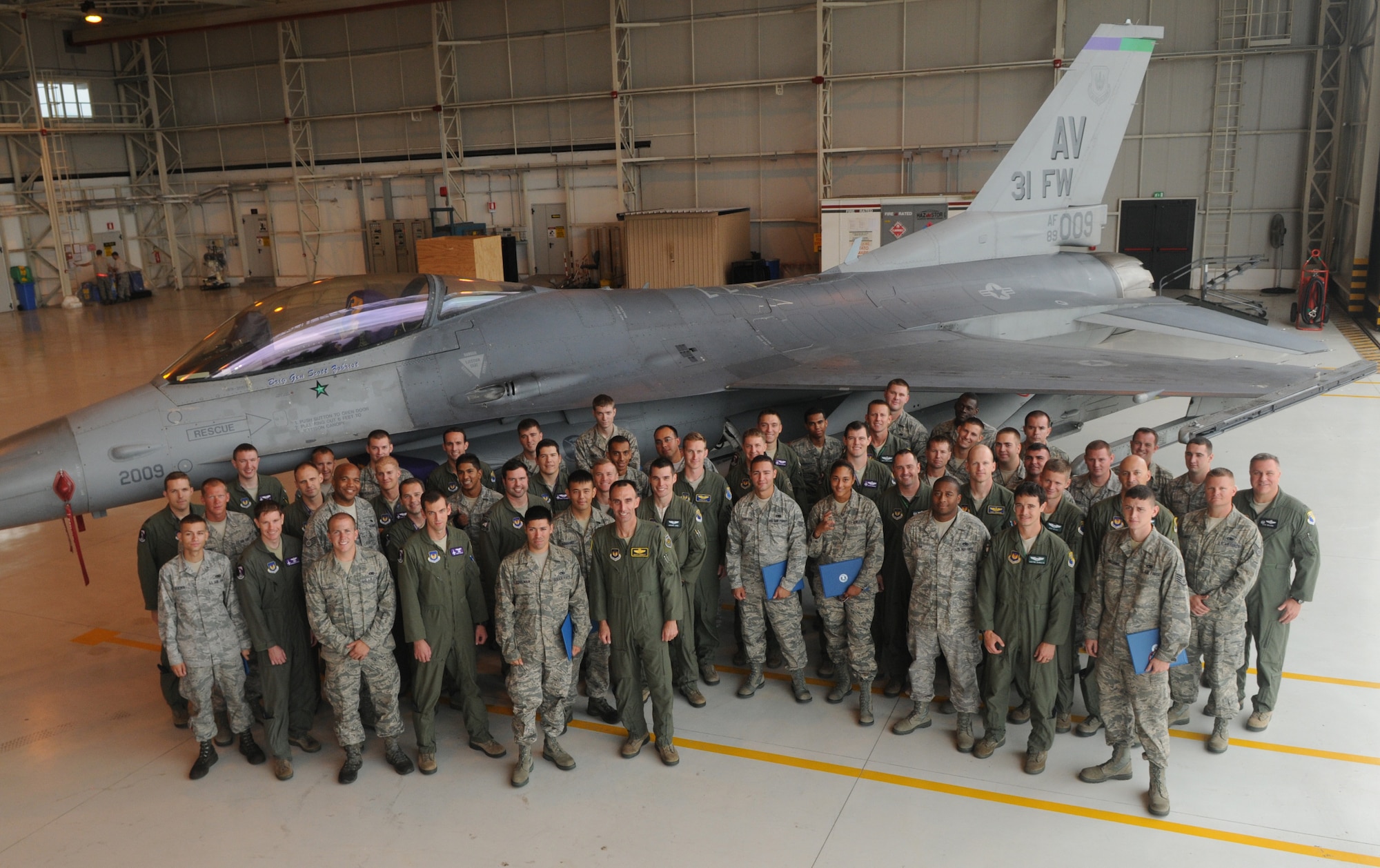 Dedicated Crew Chief Ceremony: Answering the maintainer's call > Aviano ...