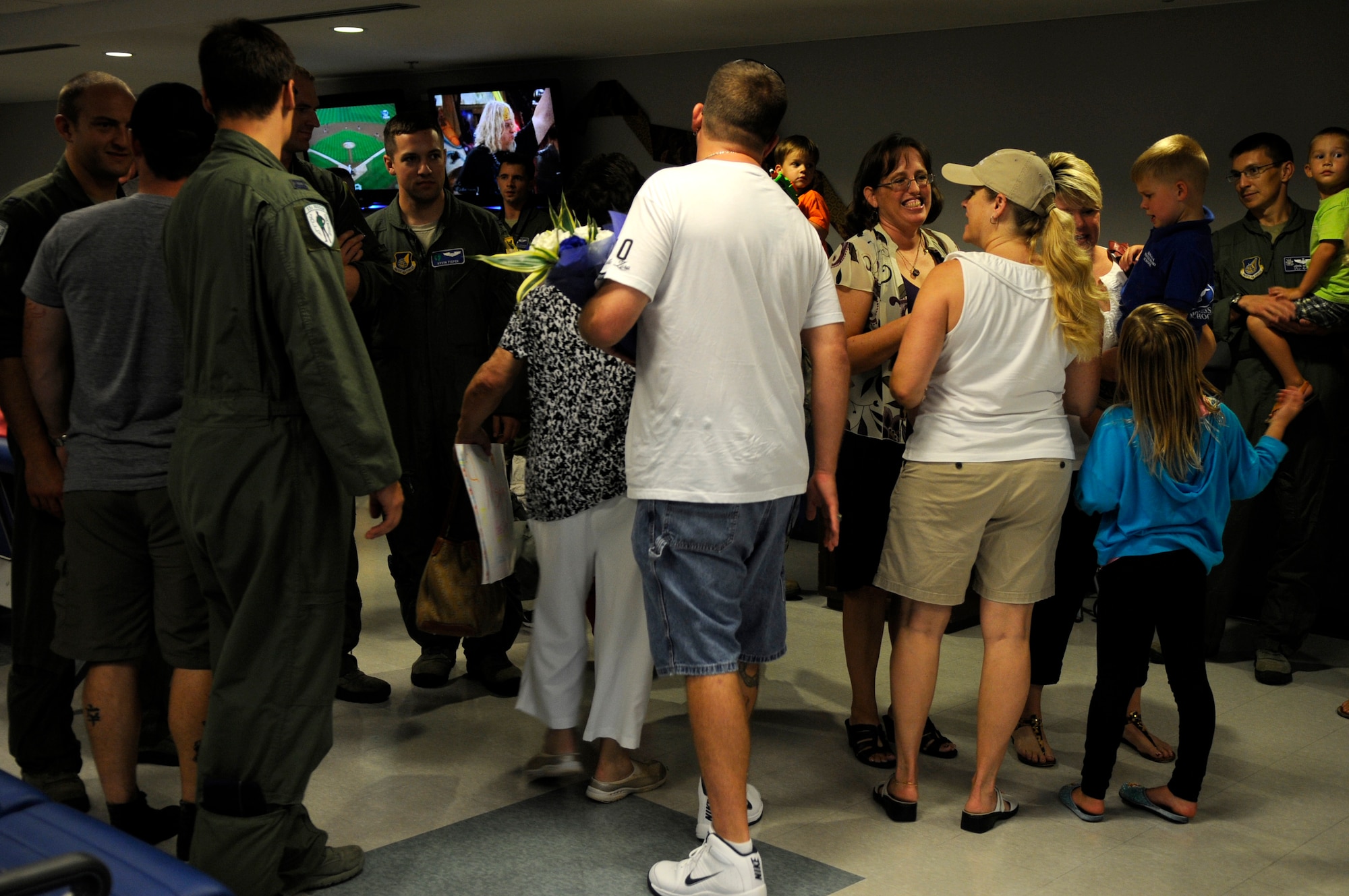 33rd RQS, 718th AMXS welcome deployed Airmen home > Kadena Air Base > News