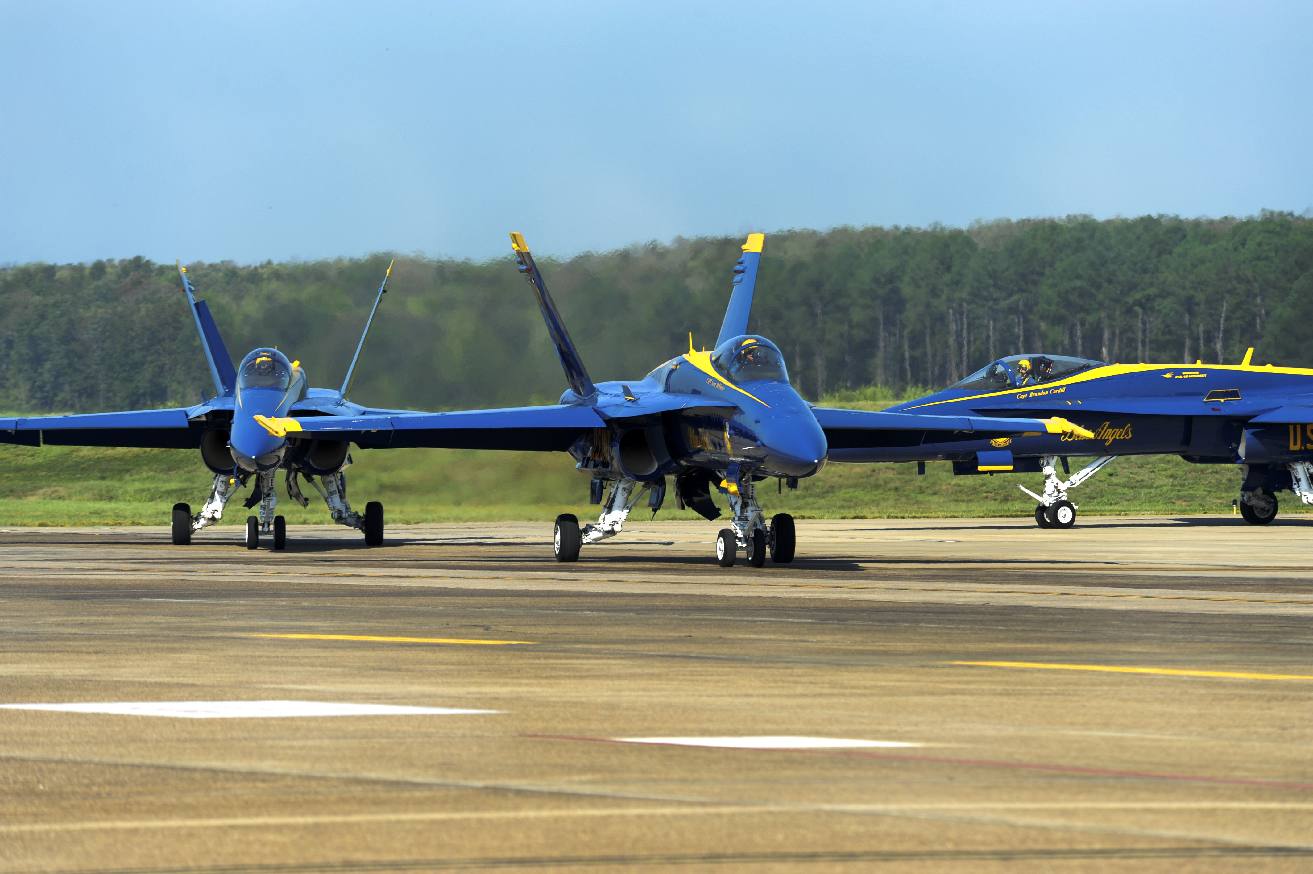 Blue Angels arrive for Little Rock Air Show and Open House > Little ...
