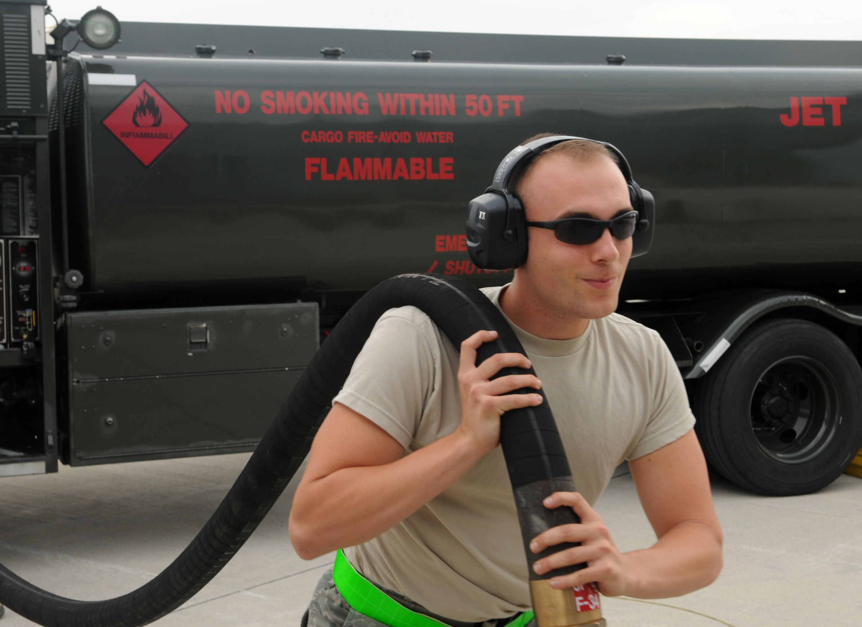 31st LRS: Refueling the mission > Aviano Air Base > Display