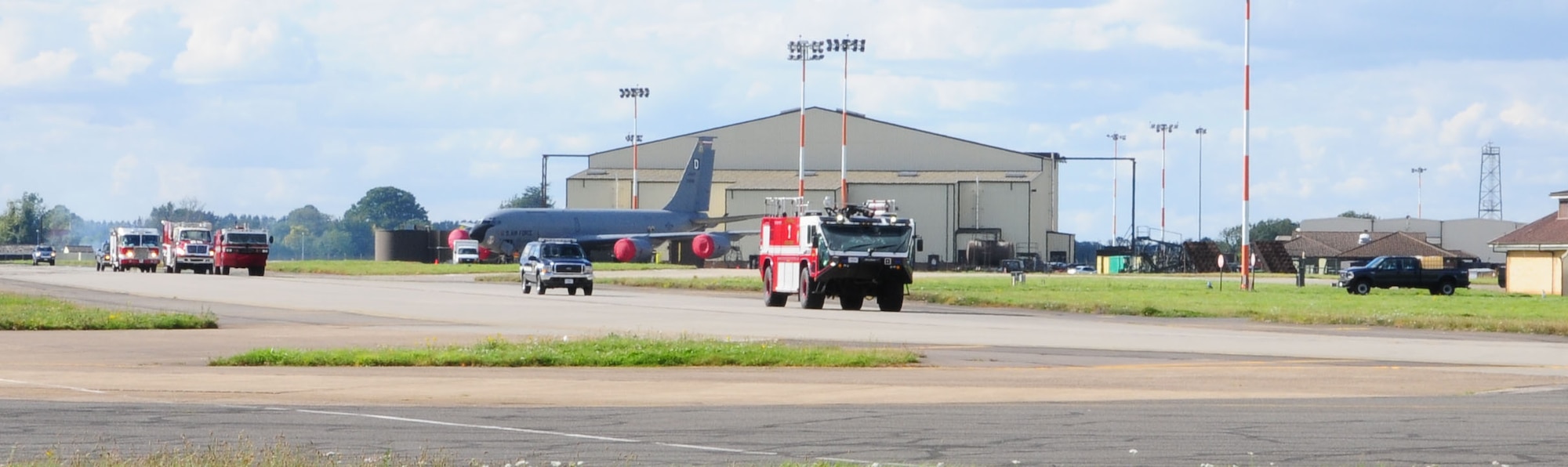 Firefighters practice response to aircraft fire during ORE > Royal Air ...