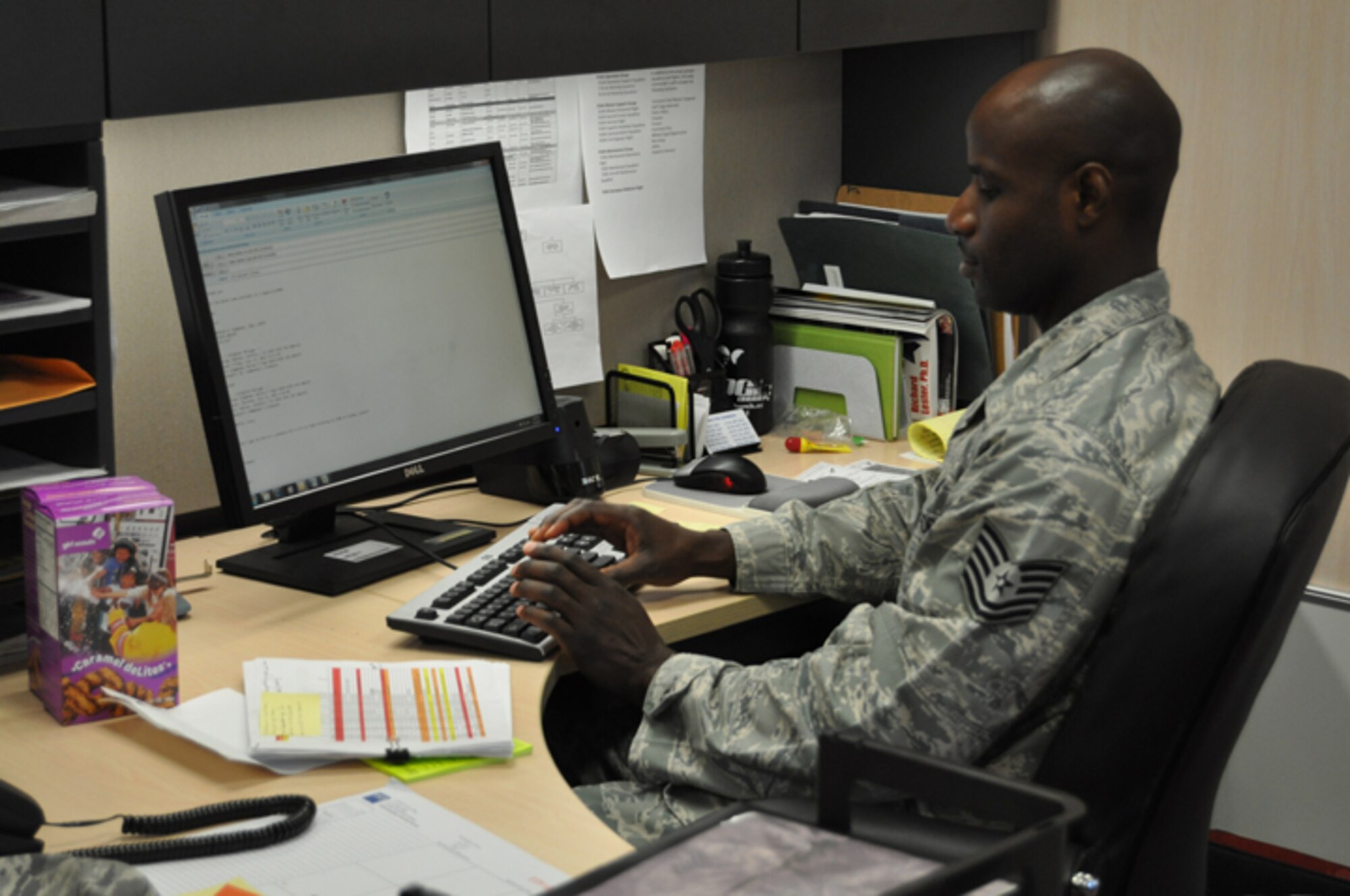 Your email is changing: AFnet migration starts soon > 916th Air ...