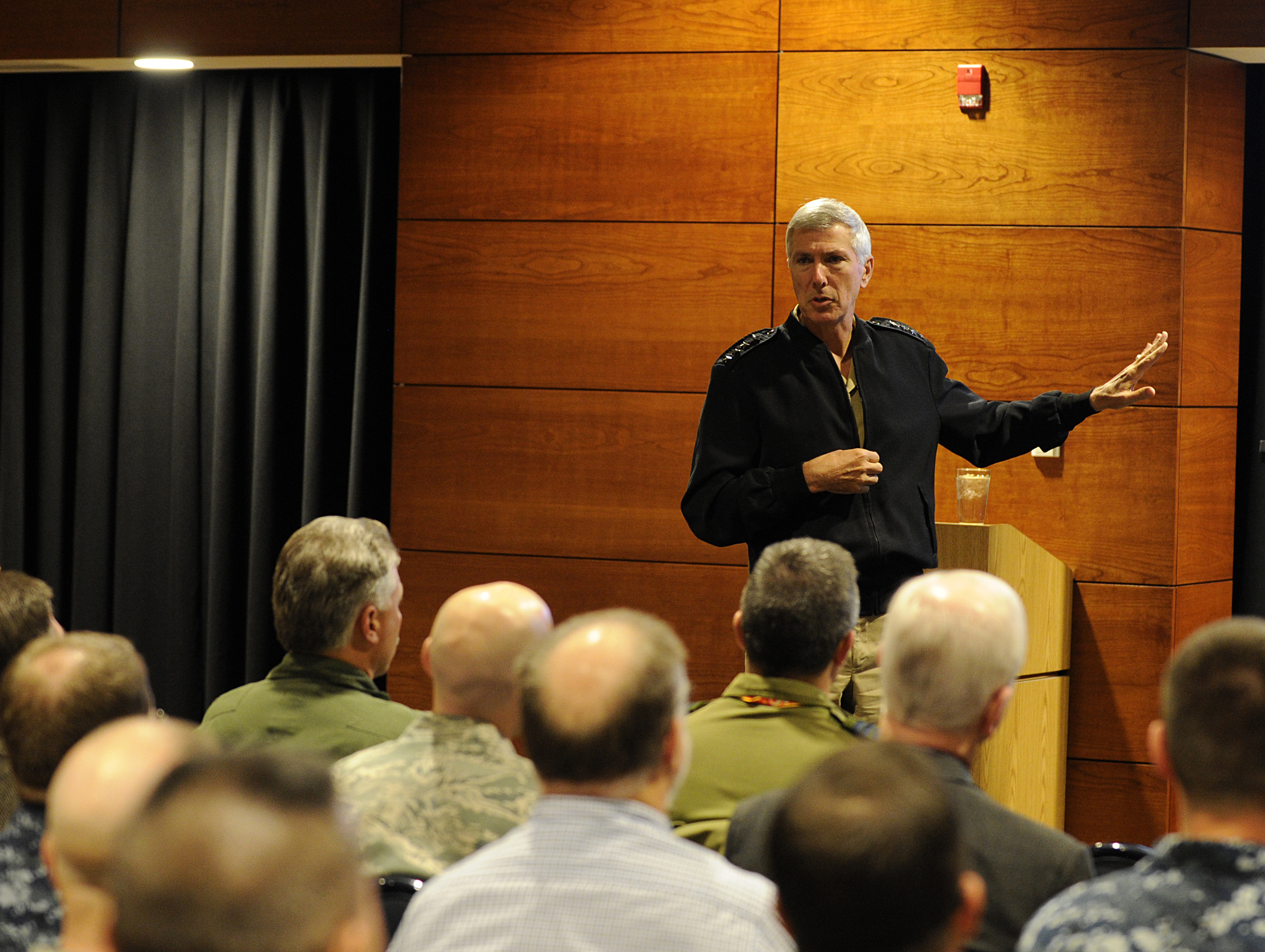 PACOM commander visits JBER > Joint Base Elmendorf-Richardson > Articles