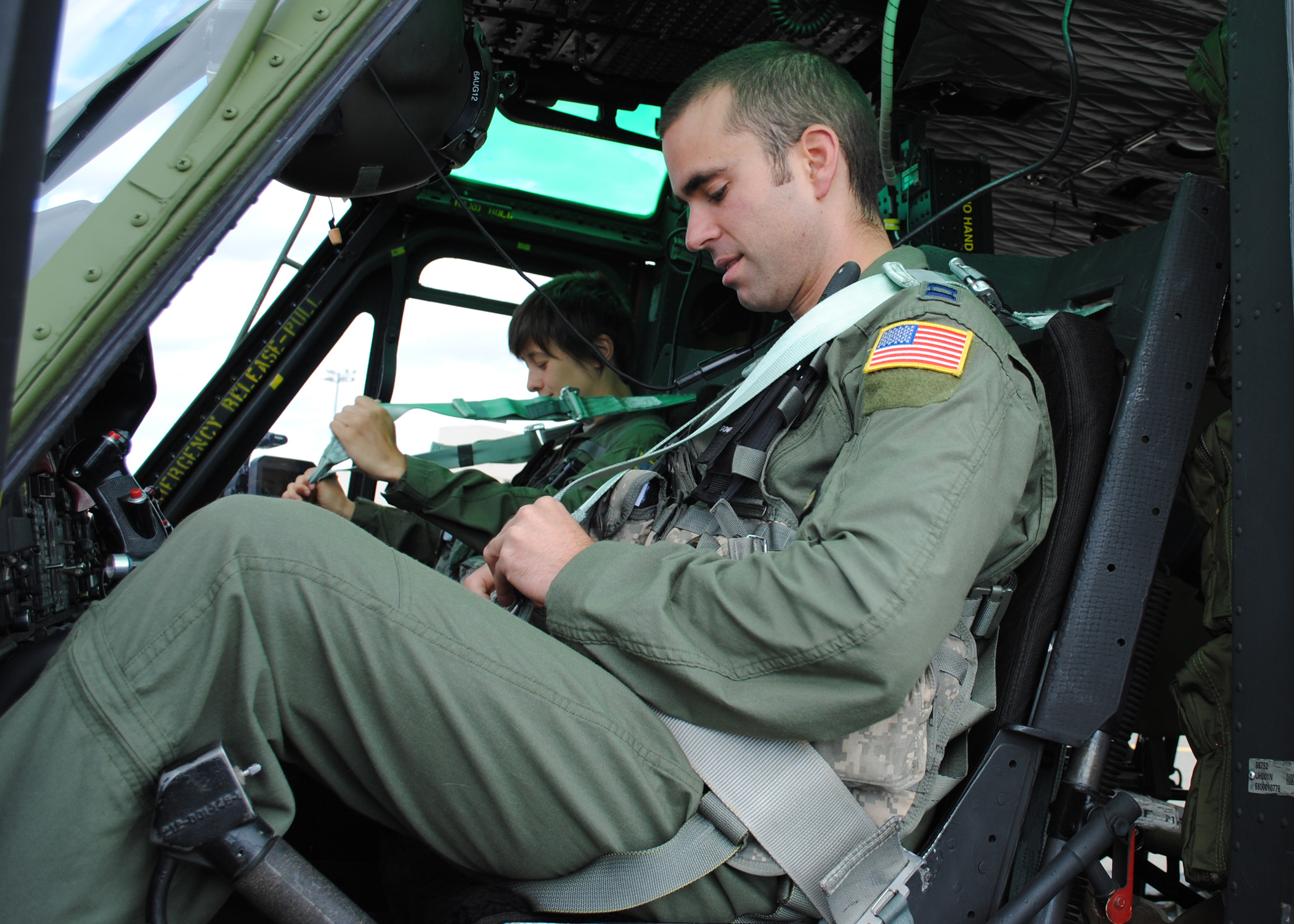 Global Strike Challenge 2012: Meet the 40th Helicopter Squadron team ...