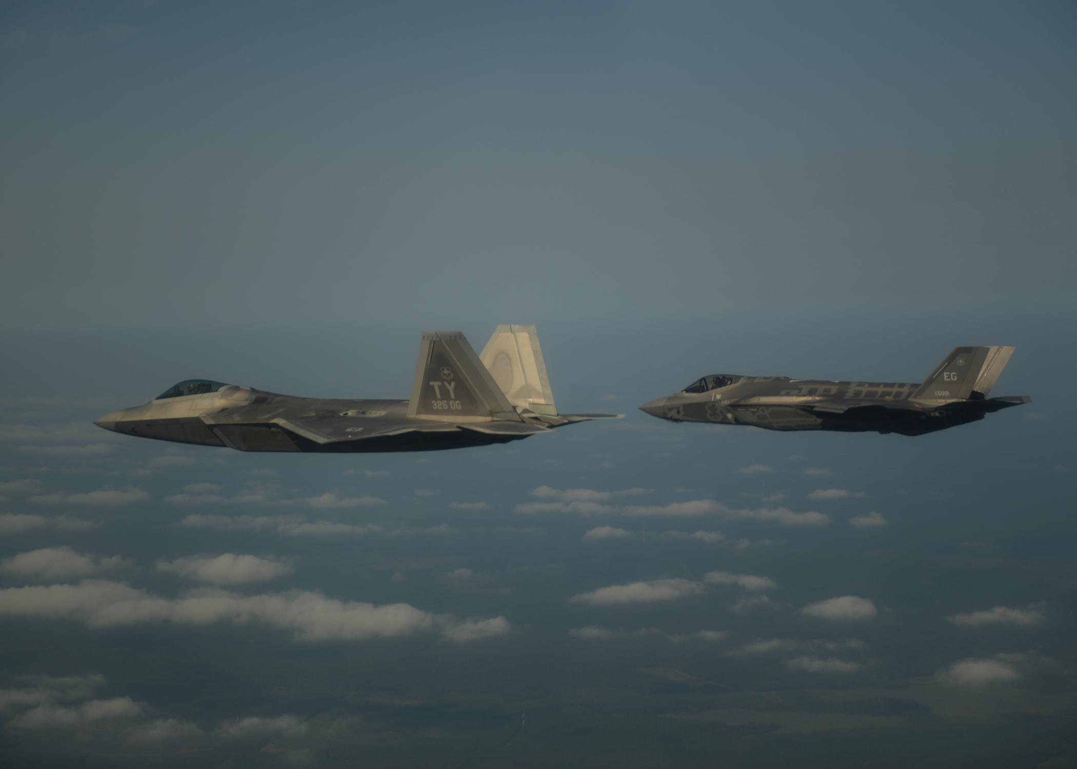 5th Generation formation > Wright-Patterson AFB > Article Display