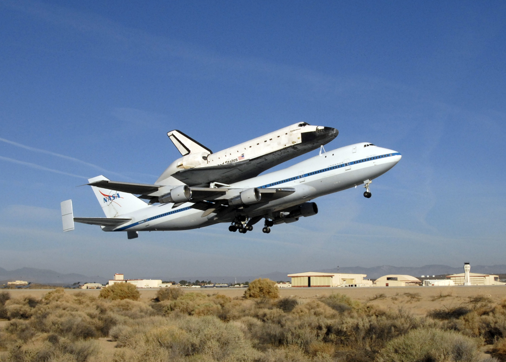 Endeavour departs Edwards > Edwards Air Force Base > Article View