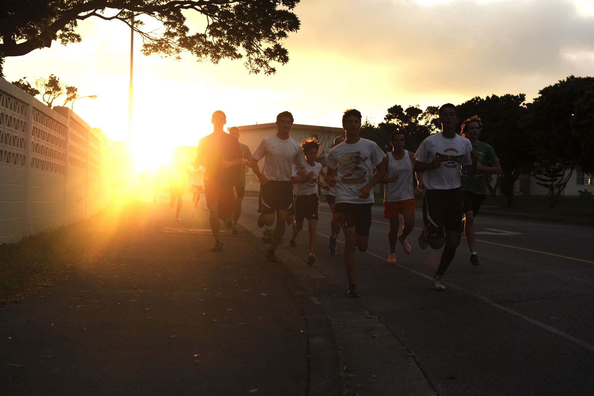 Team Kadena runs for funds > Kadena Air Base > Article Display