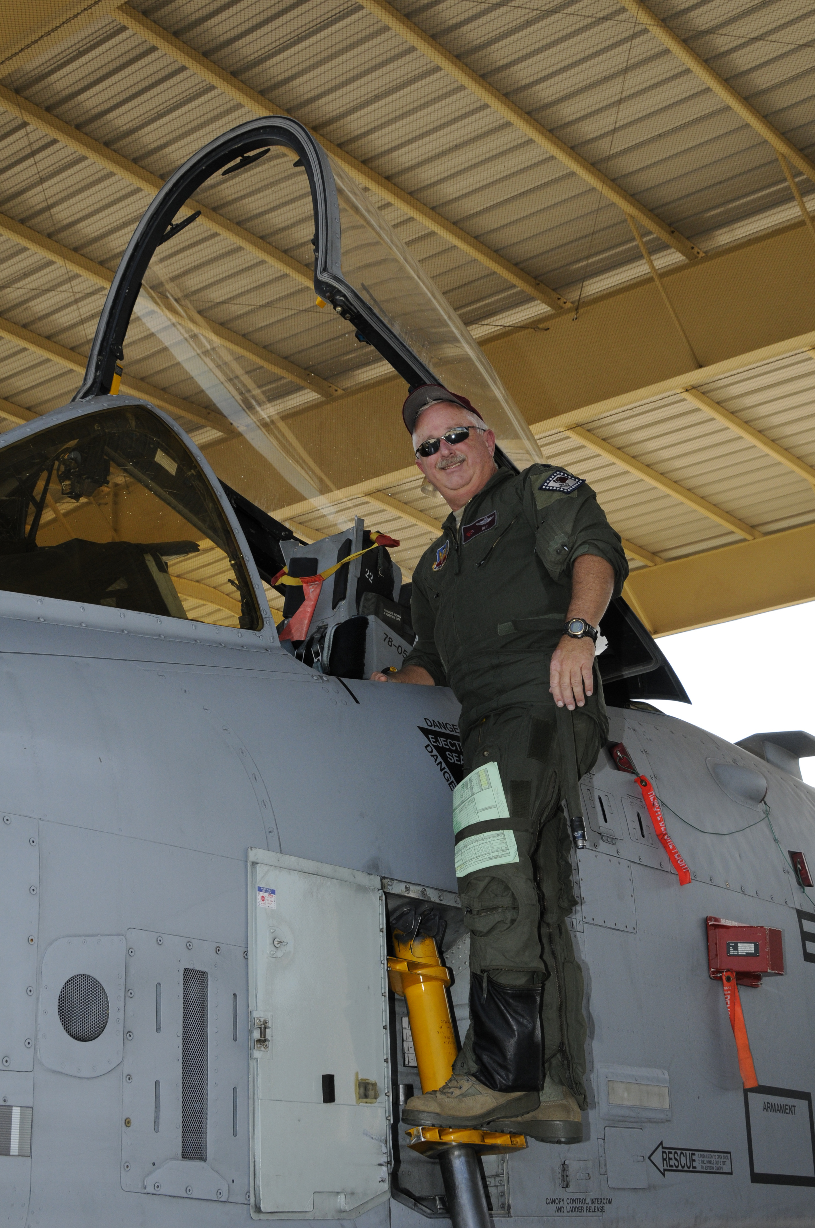 Final four-ship: Flying Razorback aviators log fini flights > 188th ...