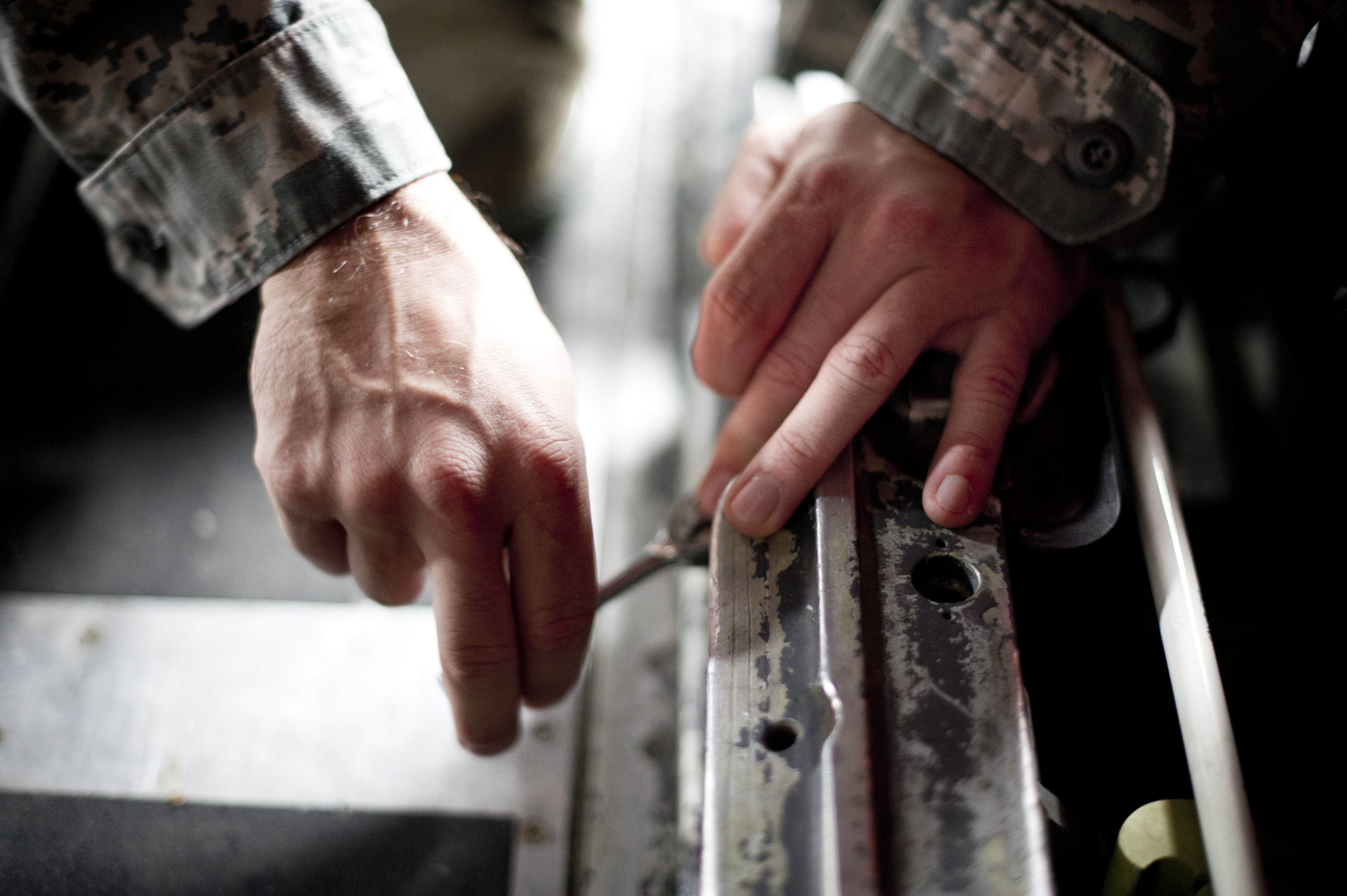 Dual rail flight ensures cargo gets delivered > Pacific Air Forces ...