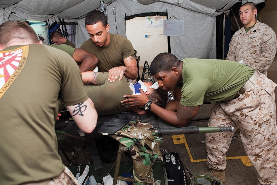Corpsmen refresh, apply life-saving skills > United States Marine Corps ...