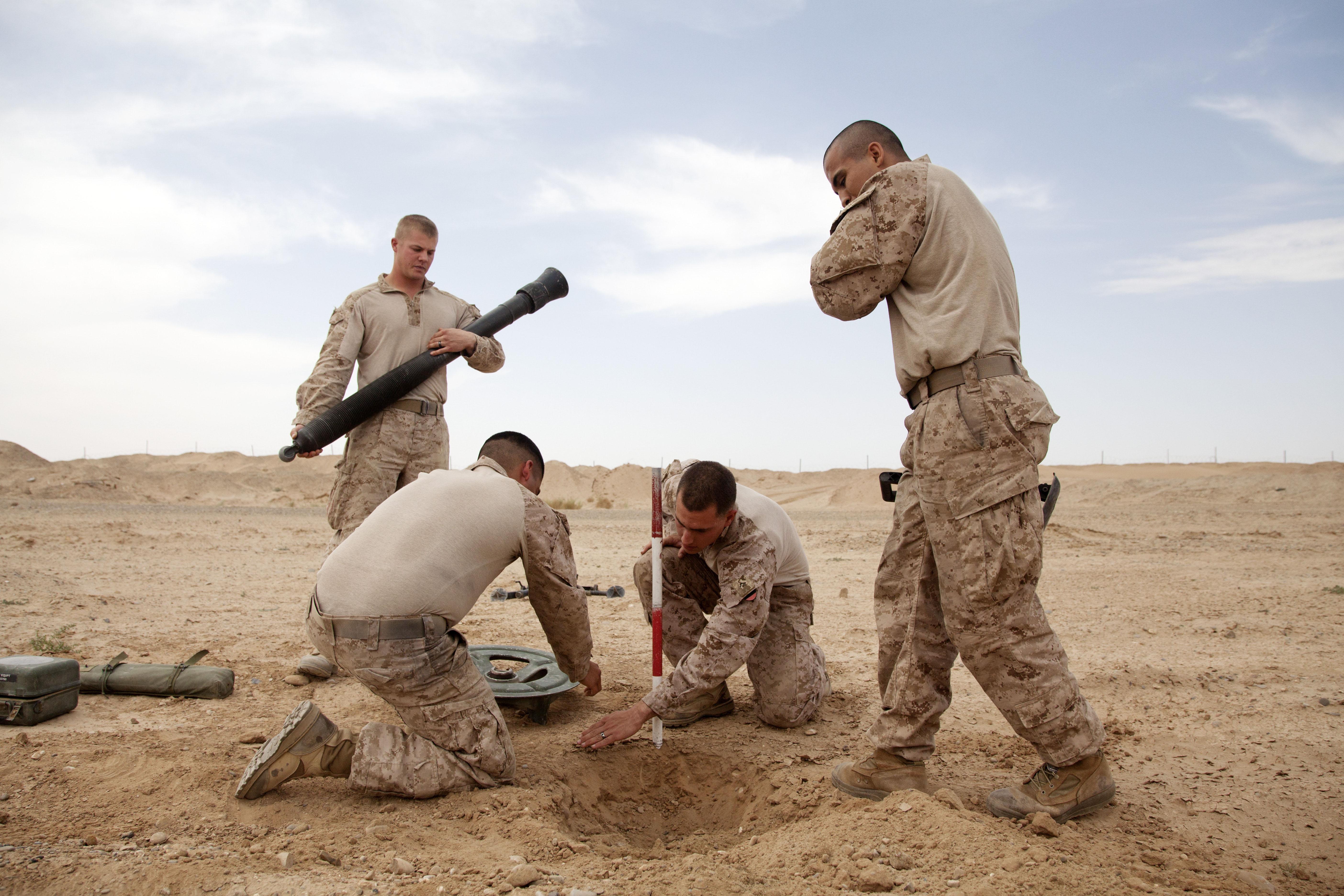 U.S. Marine Corps mortarmen assigned to Weapons Company, 3rd Battalion ...