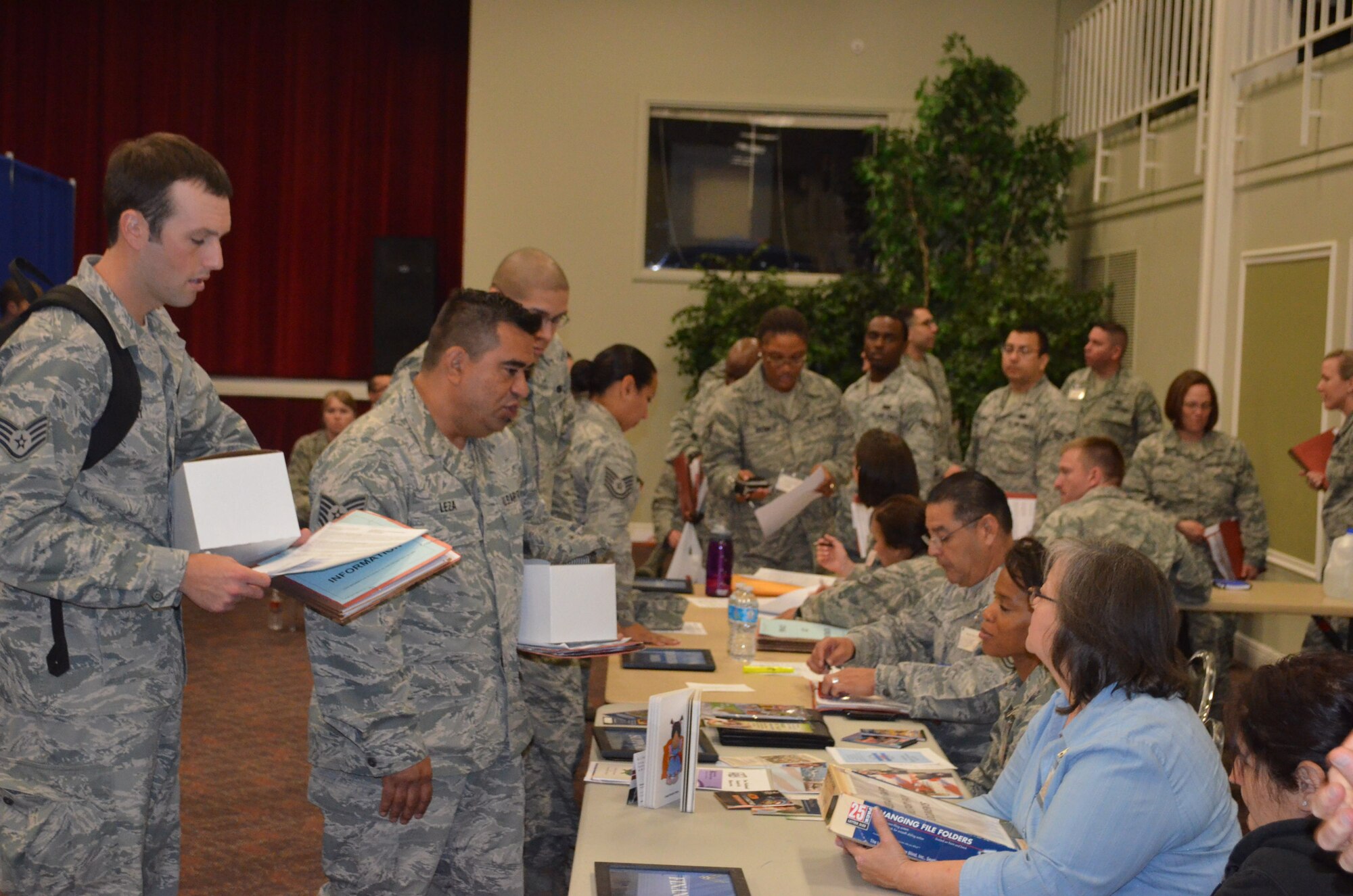 433rd AW prepare to Fly, Fight and Win > 433rd Airlift Wing > Article ...