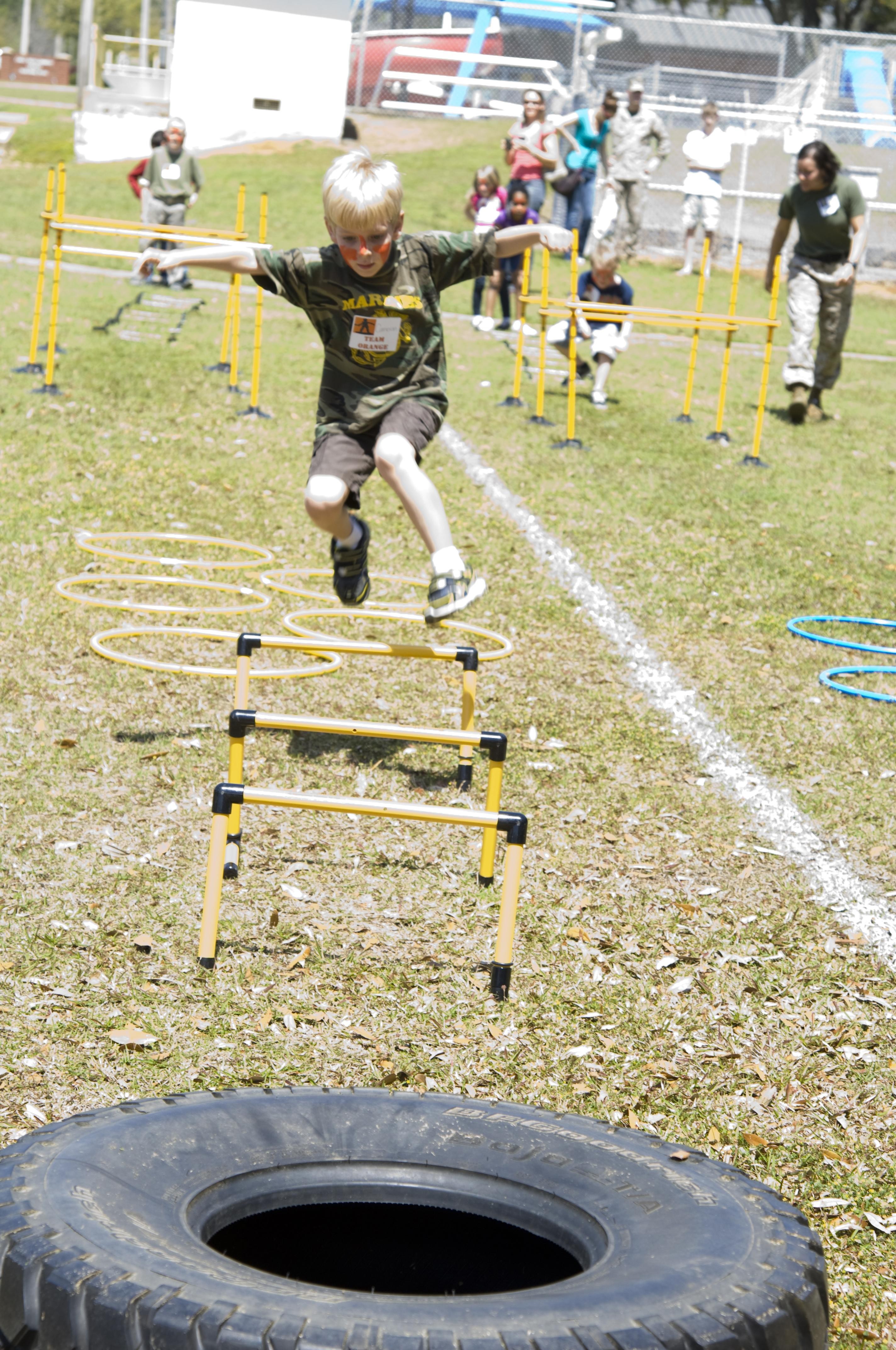 Military children learn about Marine Corps