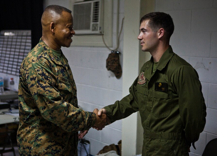 Timberlake visits airfield, greets Marines during Balikatan 2013 ...