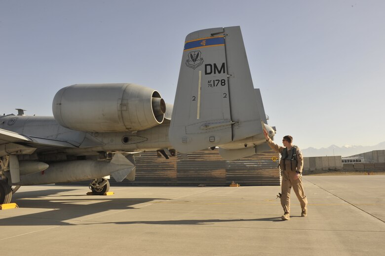 Last three A-10 "Bulldogs" leave Bagram > U.S. Air Forces Central > Display
