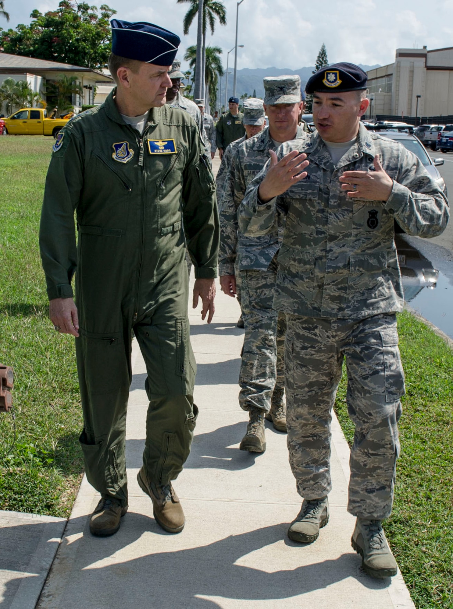 11th AF commander visits Hickam Airmen > 15th Wing > Article Display