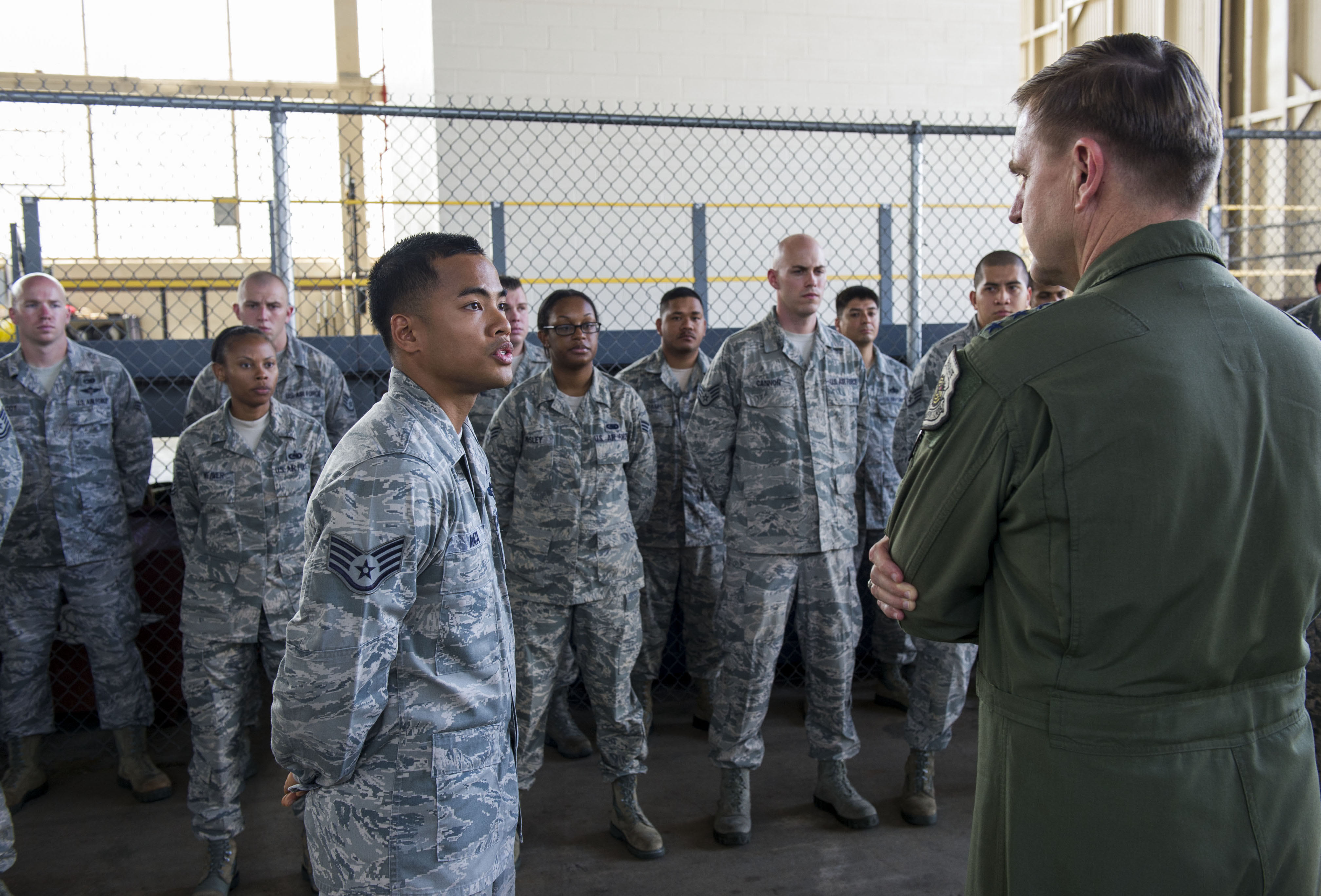 11th AF commander visits Hickam Airmen > 15th Wing > Article Display