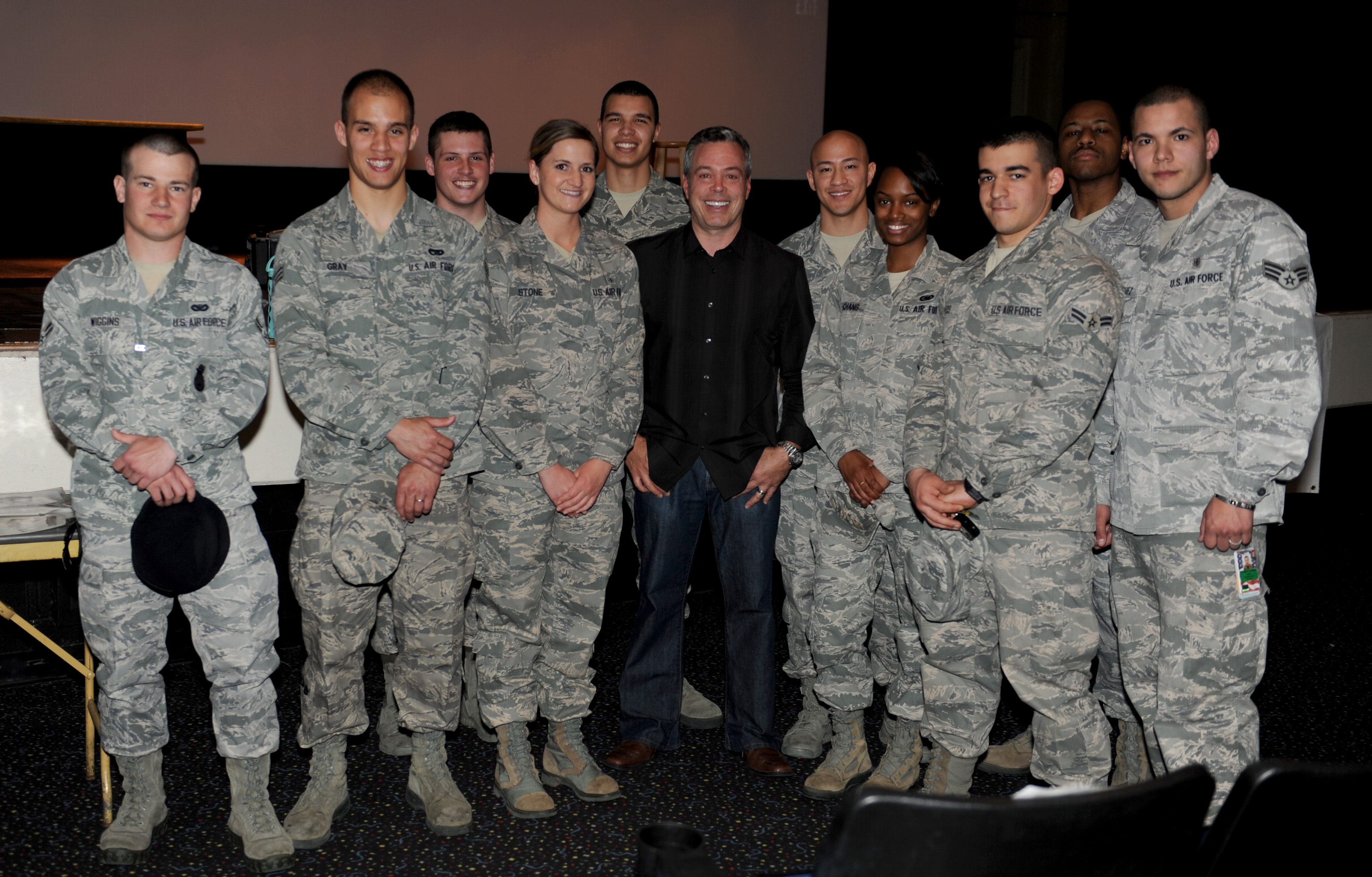 Comedian brings serious message to Scott Airmen > Scott Air Force Base ...