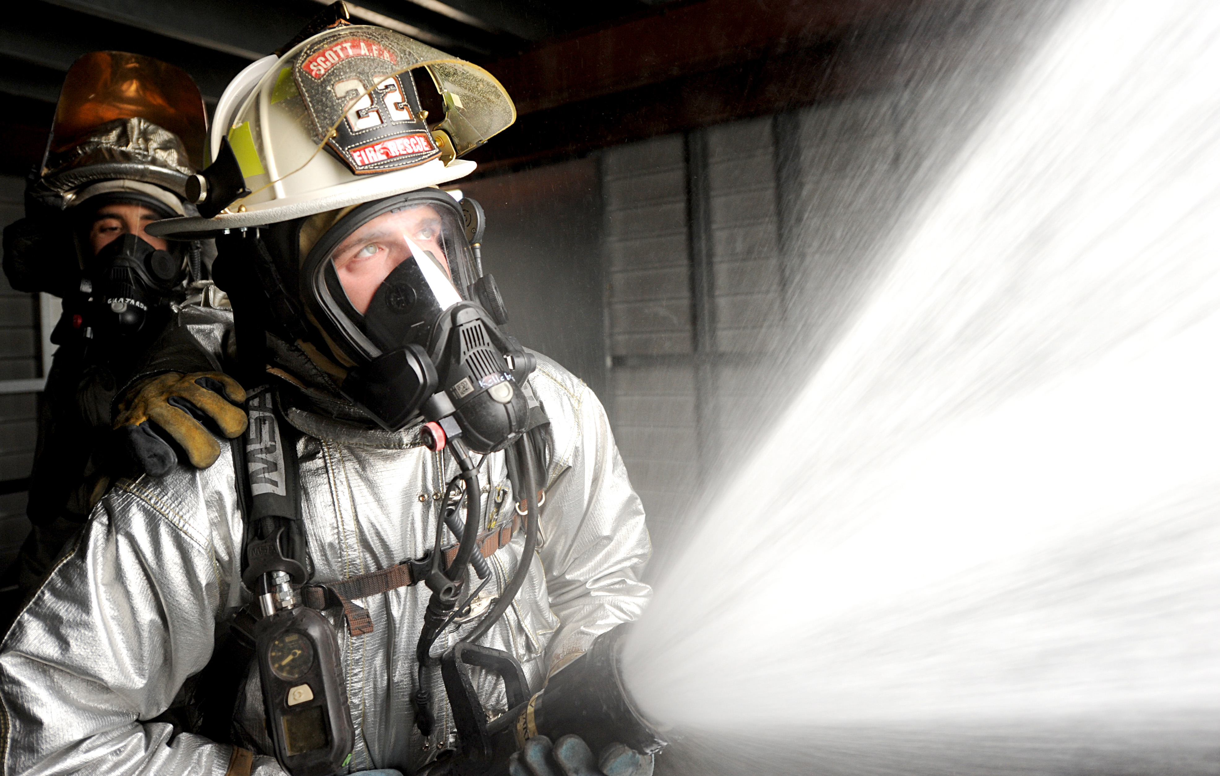 Firefighter re-evaluation training > Scott Air Force Base > Article Display