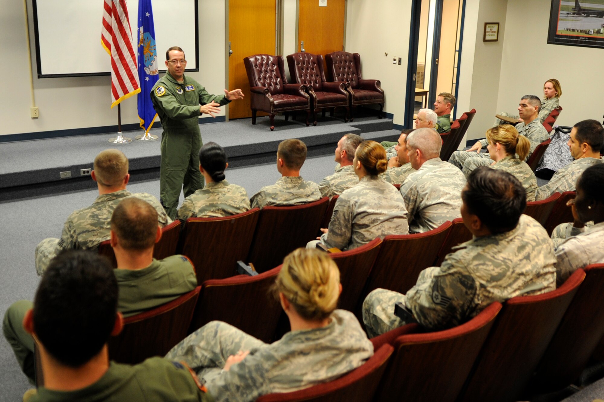 Rego coins outstanding Airmen > 307th Bomb Wing > Article Display