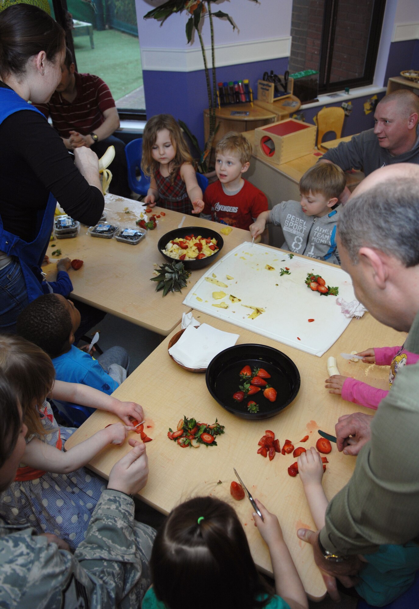CDC children, parents get their snack on > Royal Air Force Mildenhall ...