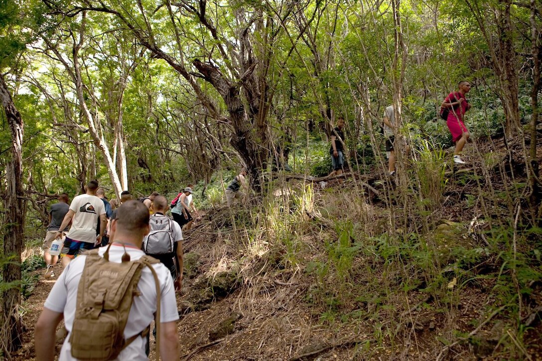 Single Marines enjoy weekend excursion on Kuliouou Trail