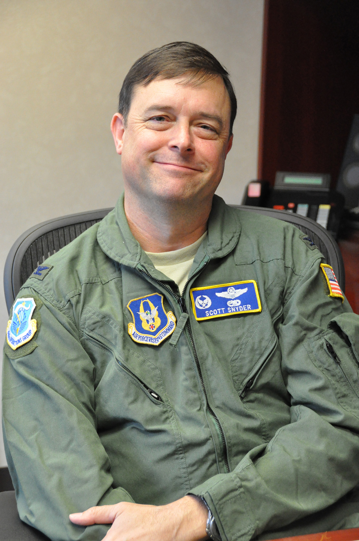 Group commander's first goal - learn to fly the C-17 > 446th Airlift ...
