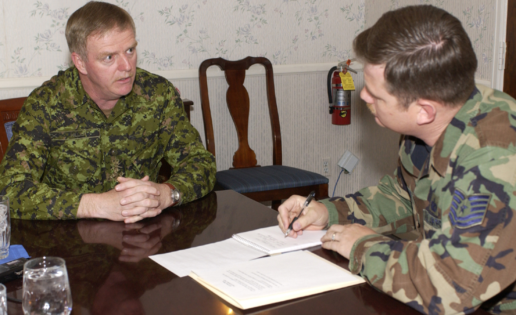 Canada's new Chief of Defence Staff visits NORAD, USNORTHCOM > North ...