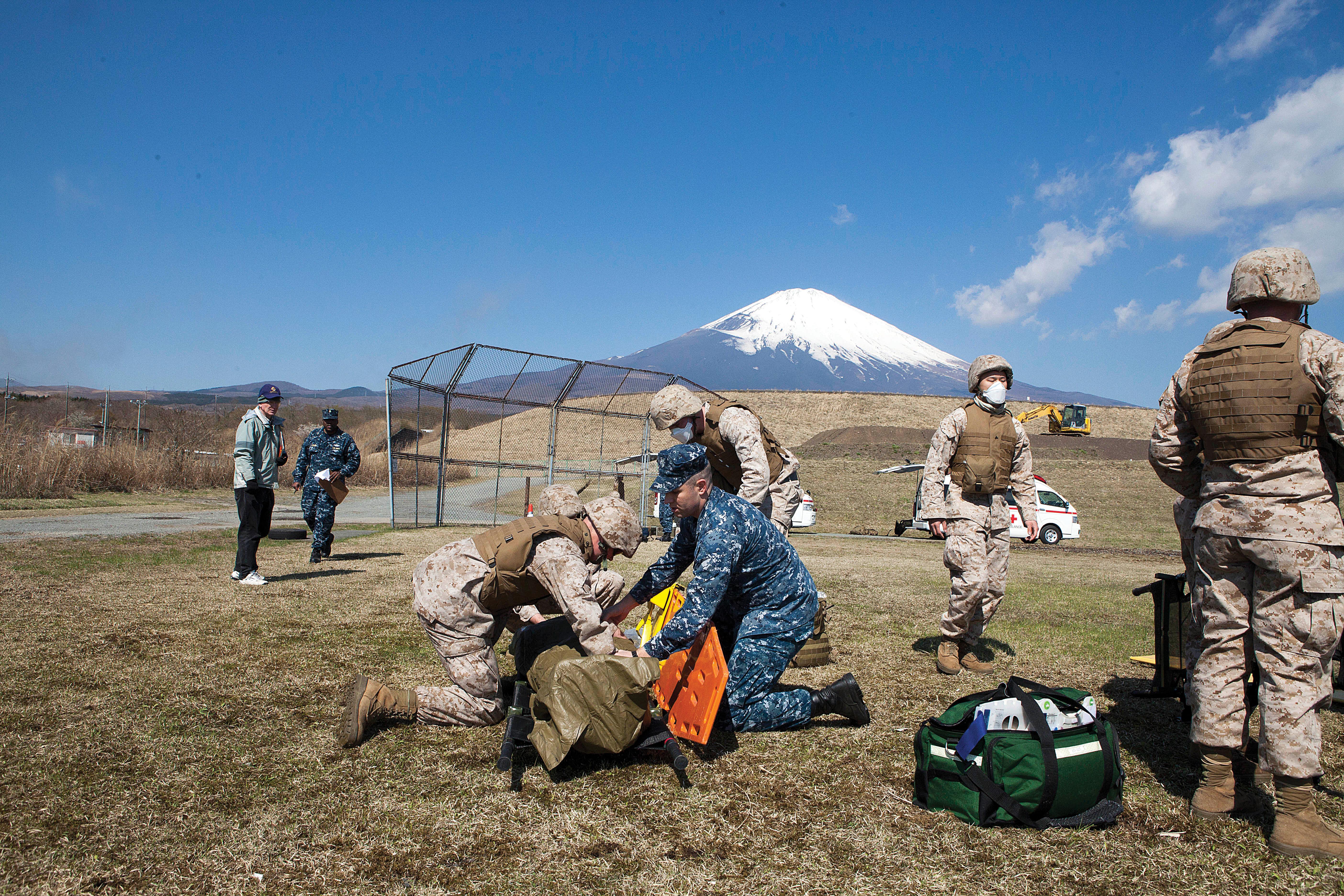 Emergency first response exercised at Fuji > United States Marine Corps ...