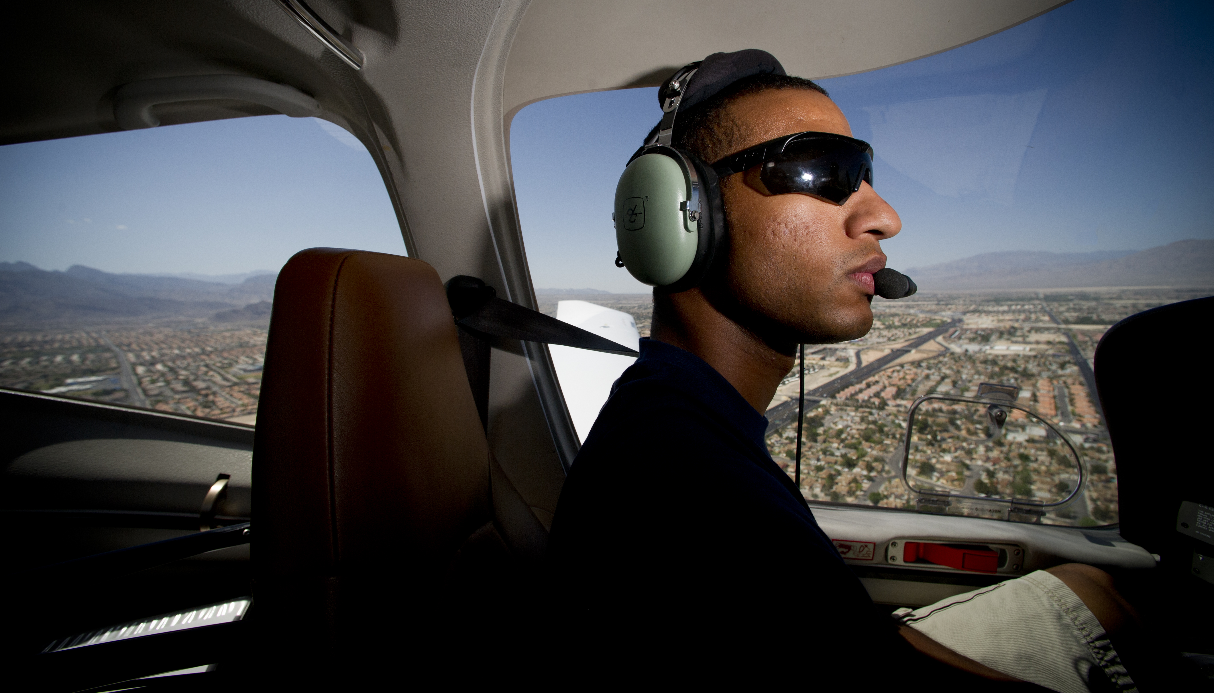 Through Airmen's Eyes: Thunderbirds crew chief takes to new heights ...