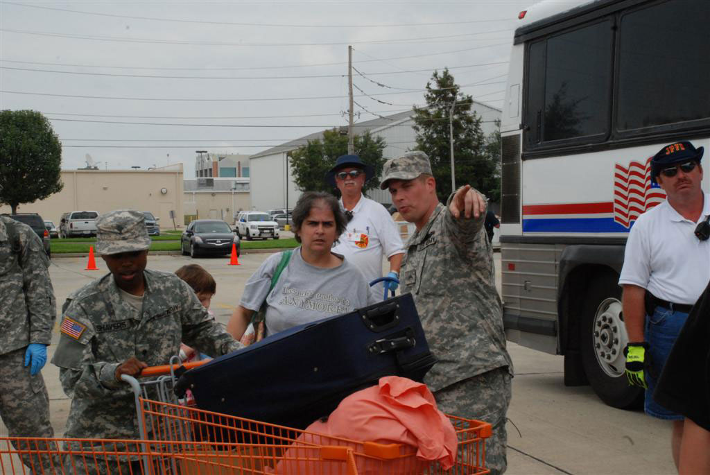 Guard Soldiers assist with evacuee returns > National Guard > Guard ...