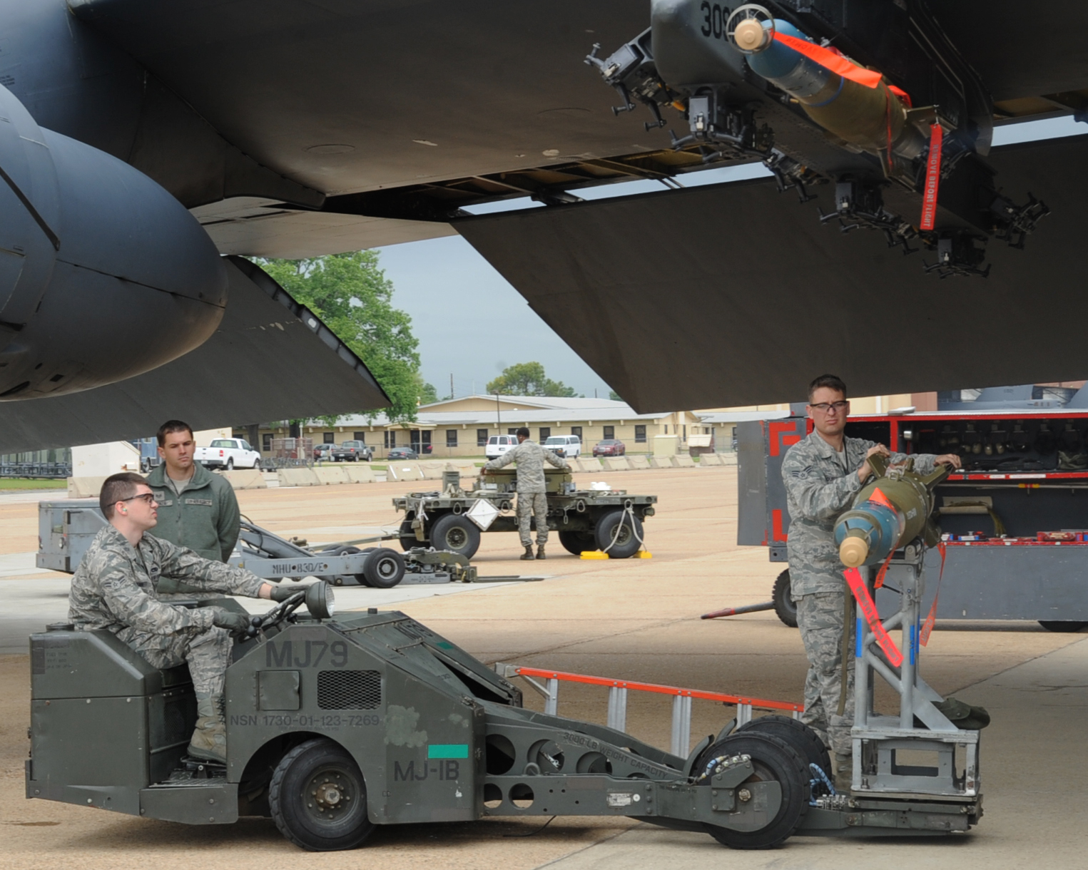 Airmen compete in weapons load competition > Barksdale Air Force Base ...