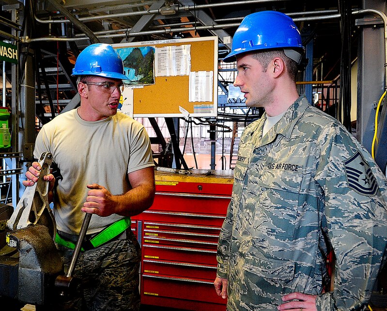First sergeant wins award twice > United States Marine Corps Flagship ...