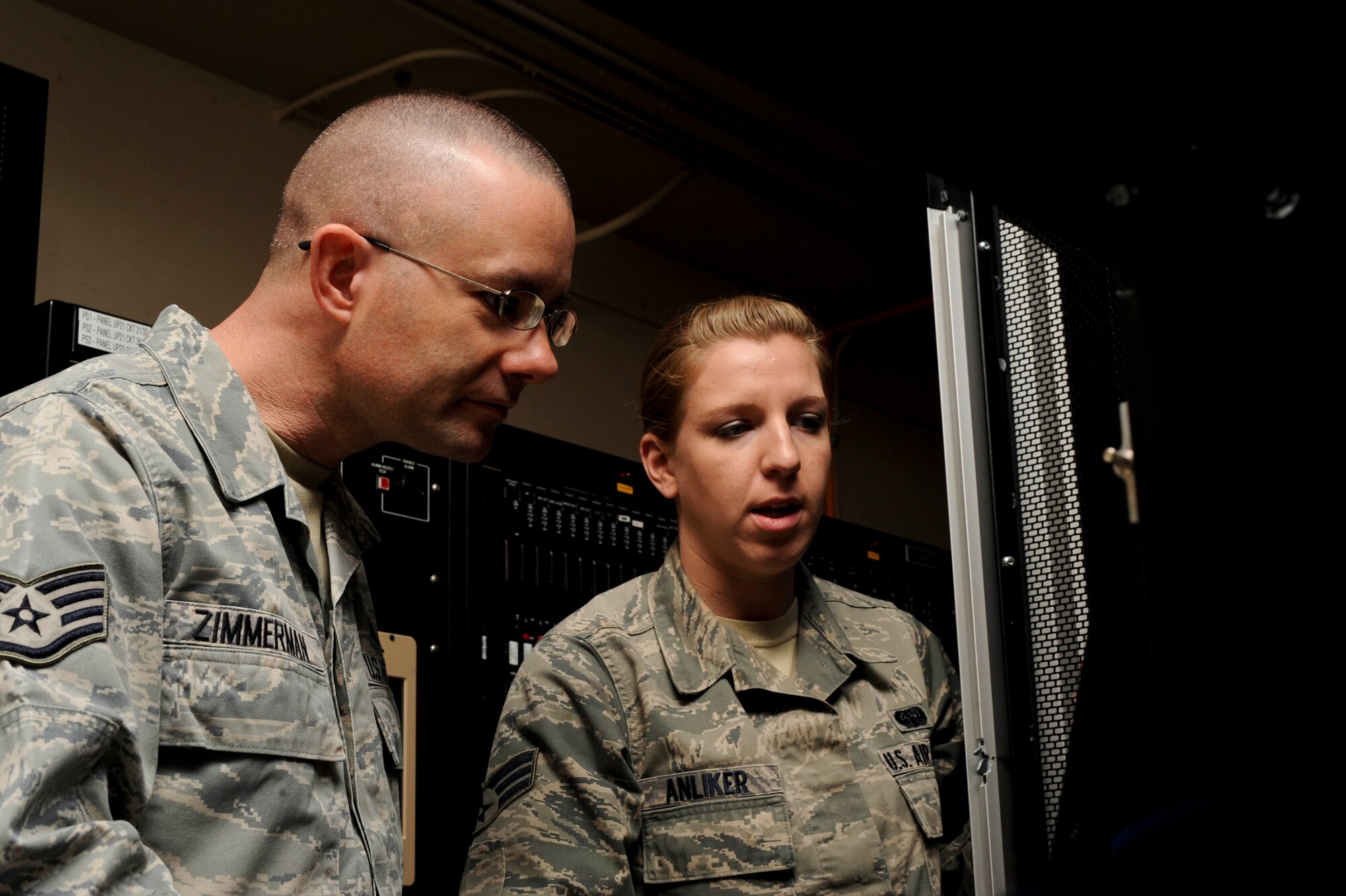 Communication is key > Ellsworth Air Force Base > Article Display