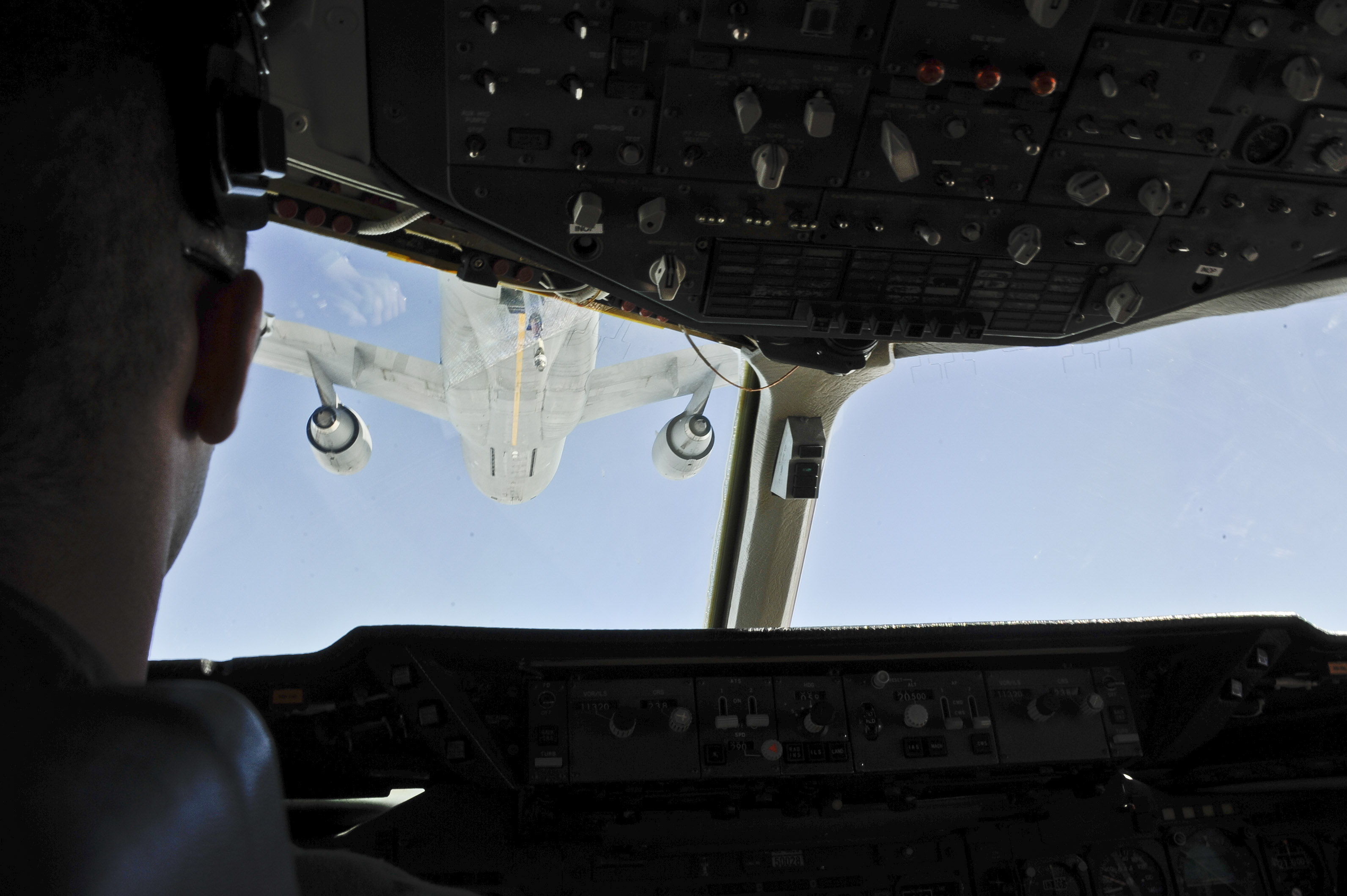 2nd ARS flies training mission, hones AR skills > Air Mobility Command ...