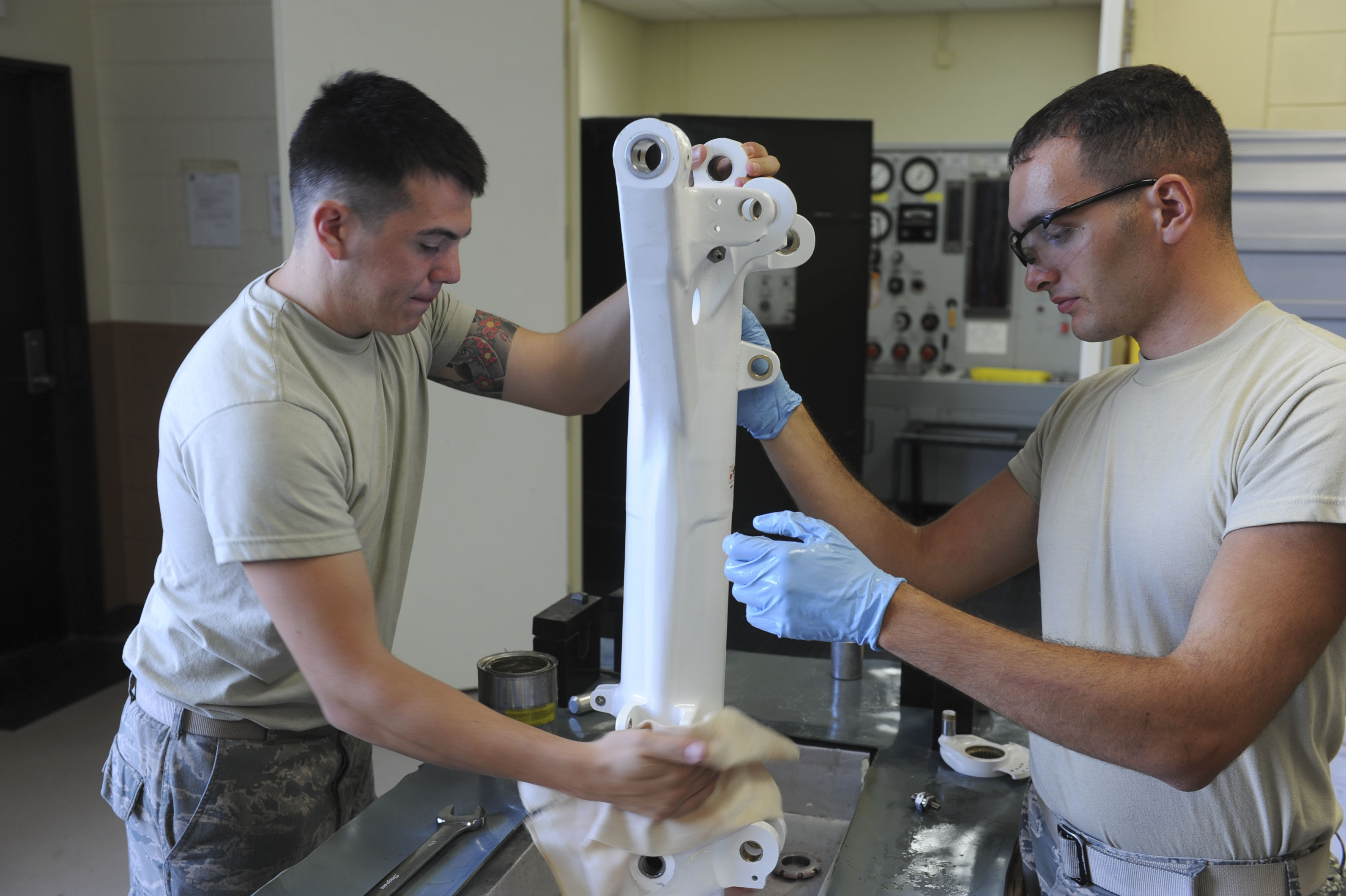 Fluid mechanics maintain pressure, ensure mission safety > Pacific Air ...