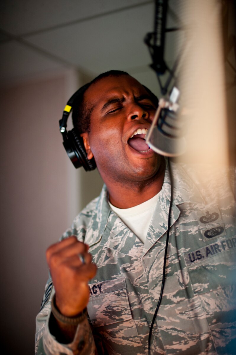 AFN Djs keep the pack tuned in > Kunsan Air Base > Commentaries