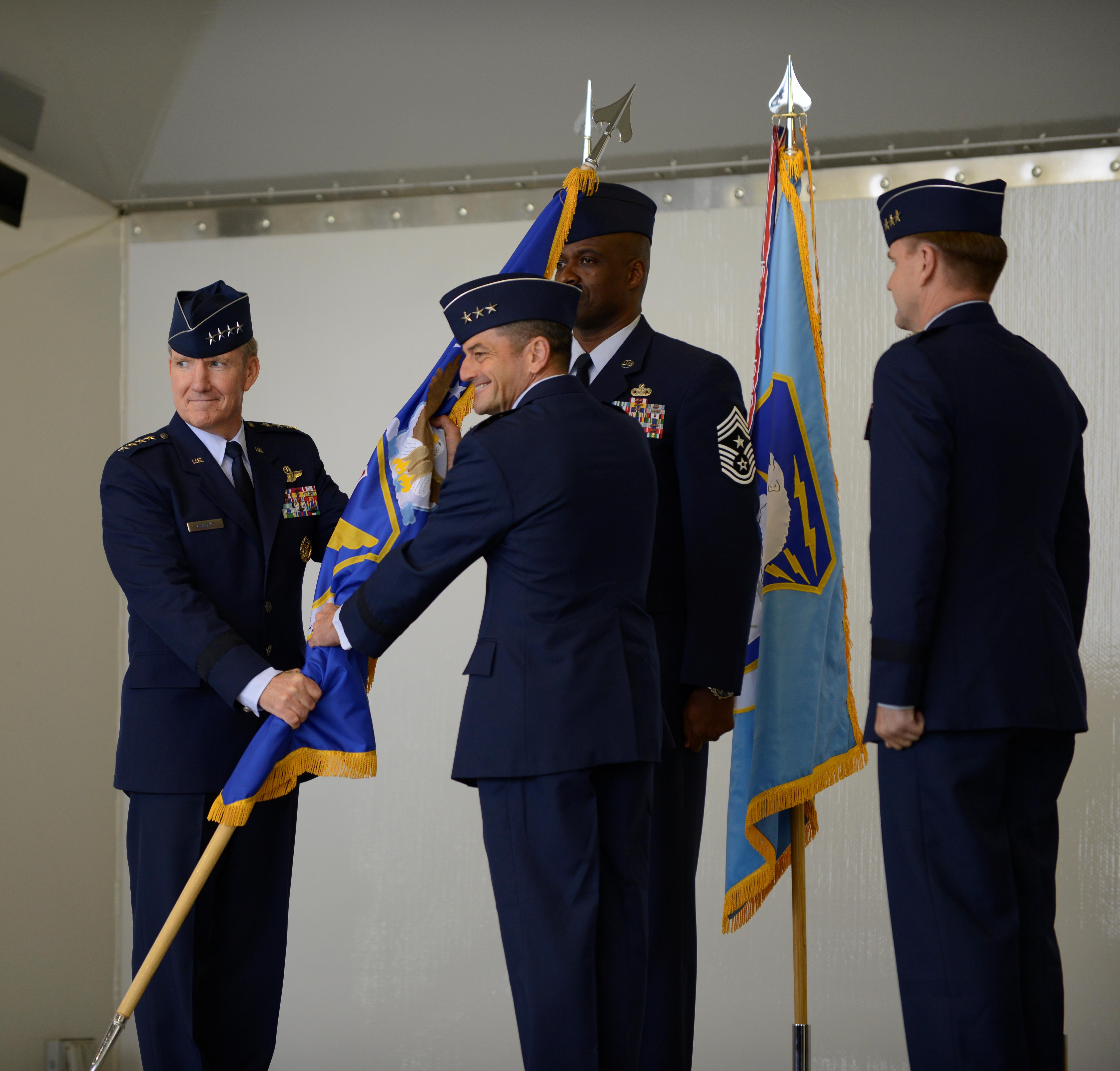 Alaskan Command welcomes new boss: Lt. Gen. Handy > Joint Base ...
