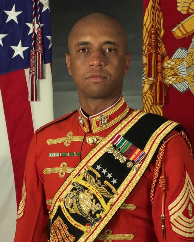 Master Gunnery Sergeant Kevin Buckles > The United States Marine Drum ...