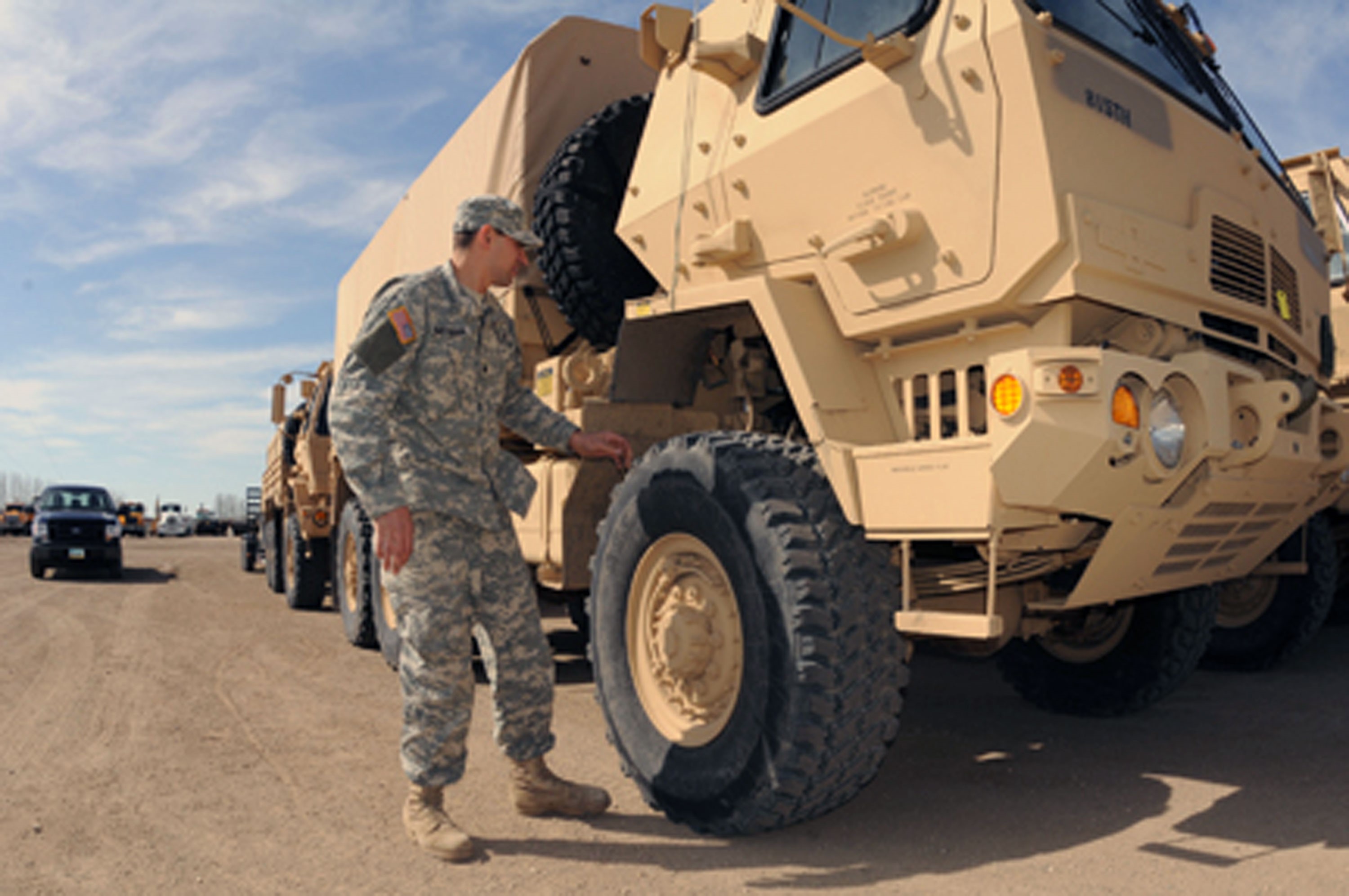 Flood duty remains steady for North Dakota Guard members > National ...