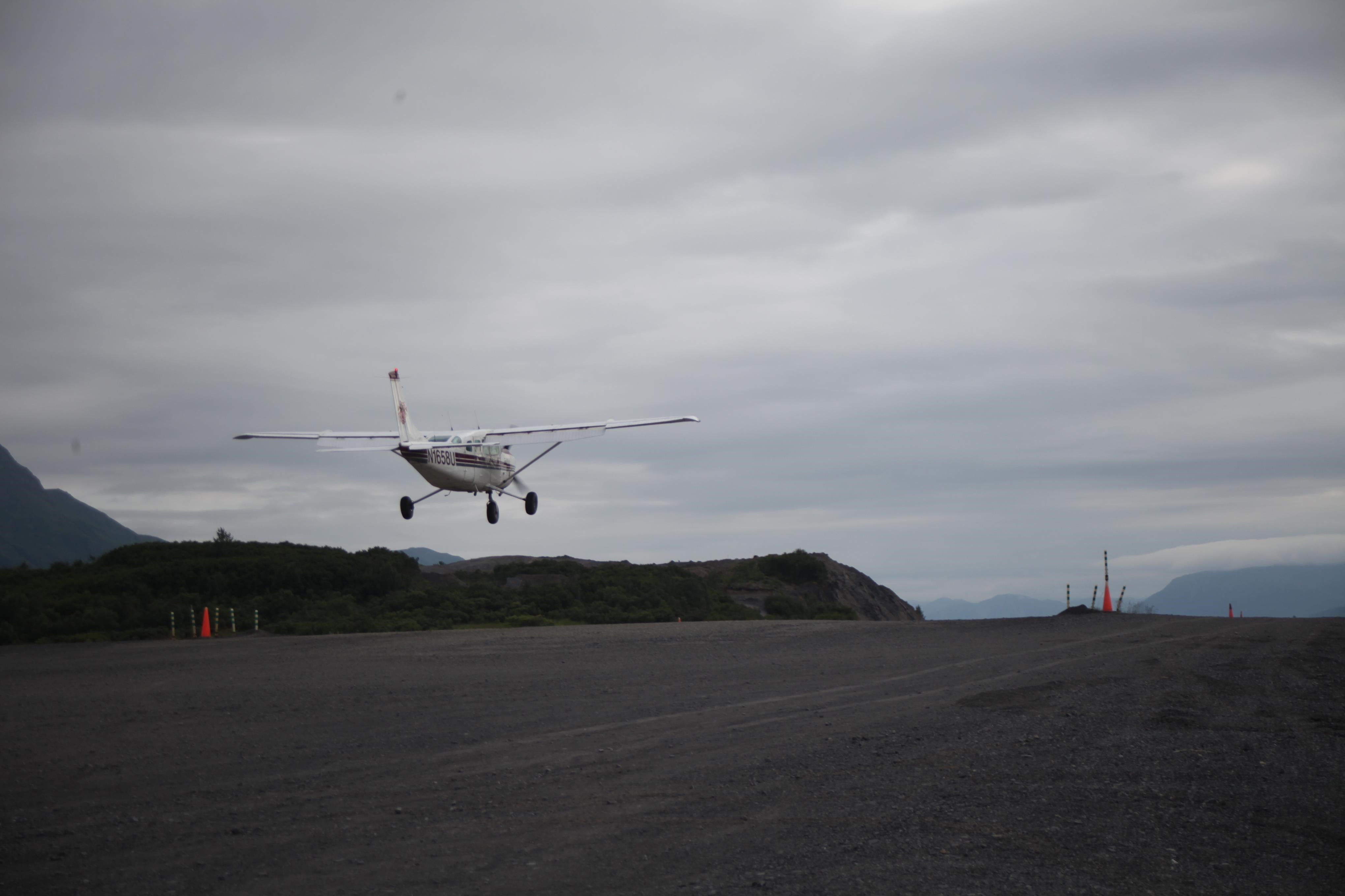 Marines construct flight line for Alaskan fishing village > U.S. Marine ...