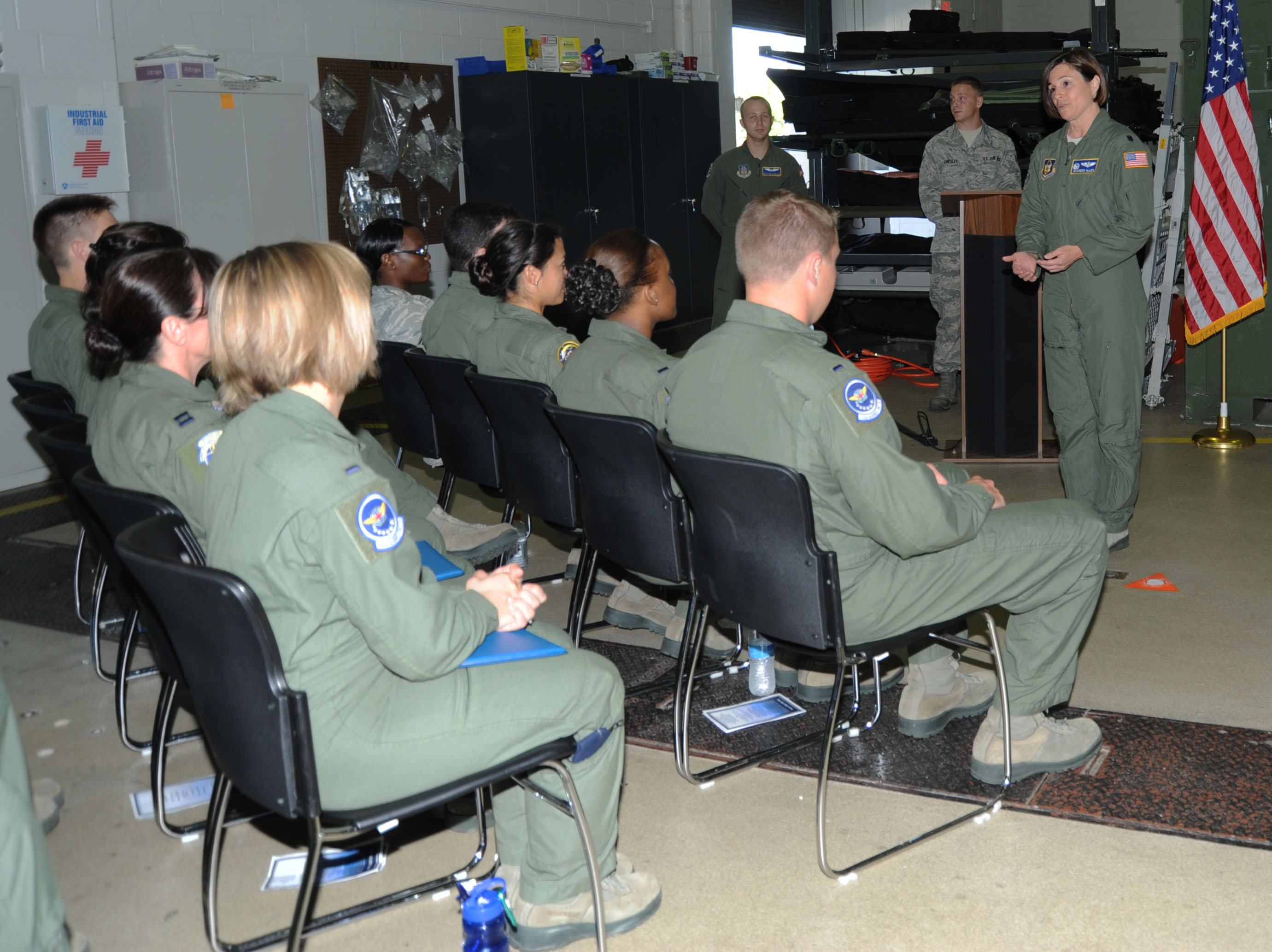 15 Guard, Reserve members complete aeromedical evacuation training ...