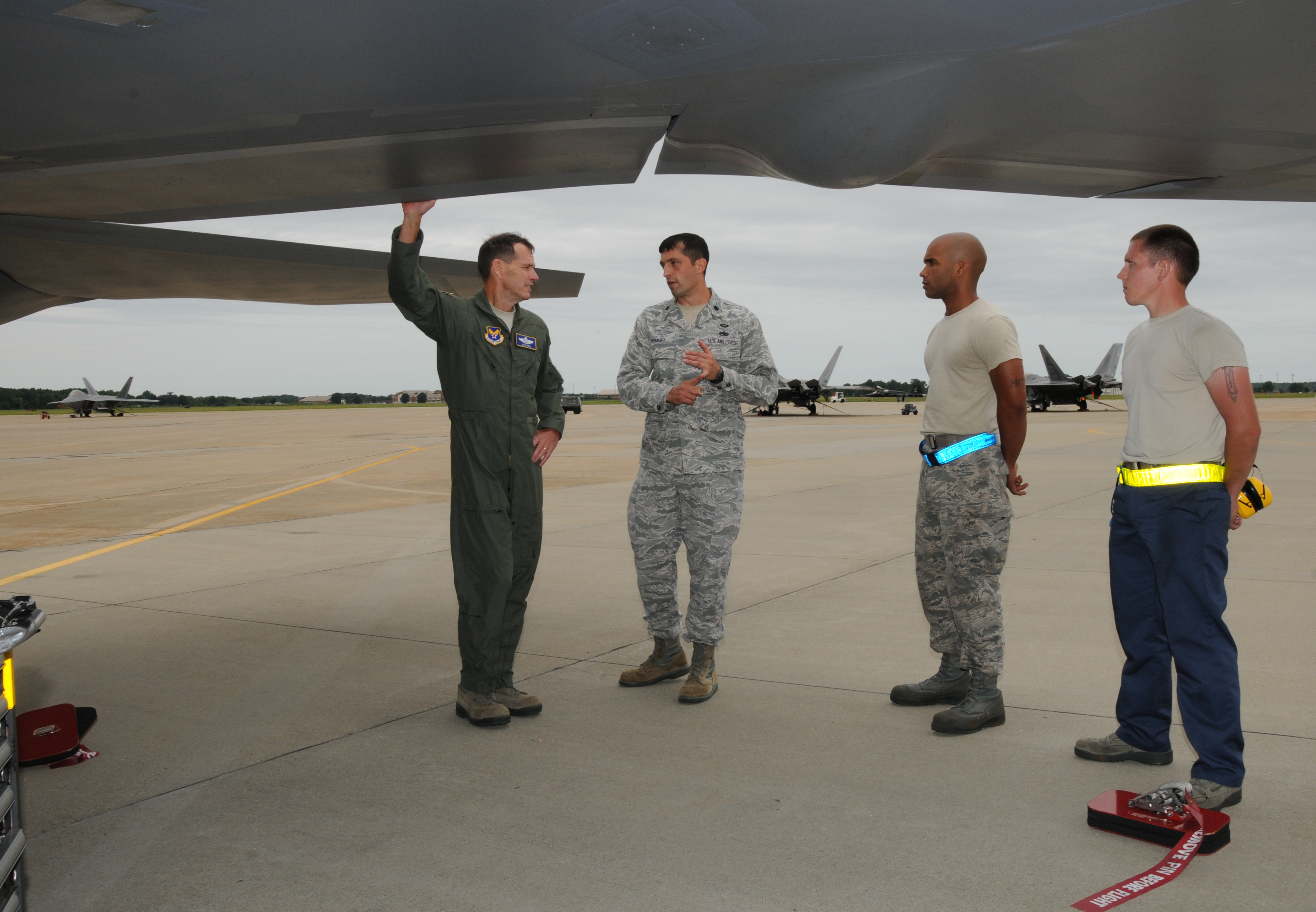 Director of the Air National Guard Visits 192d FW > Air National Guard ...