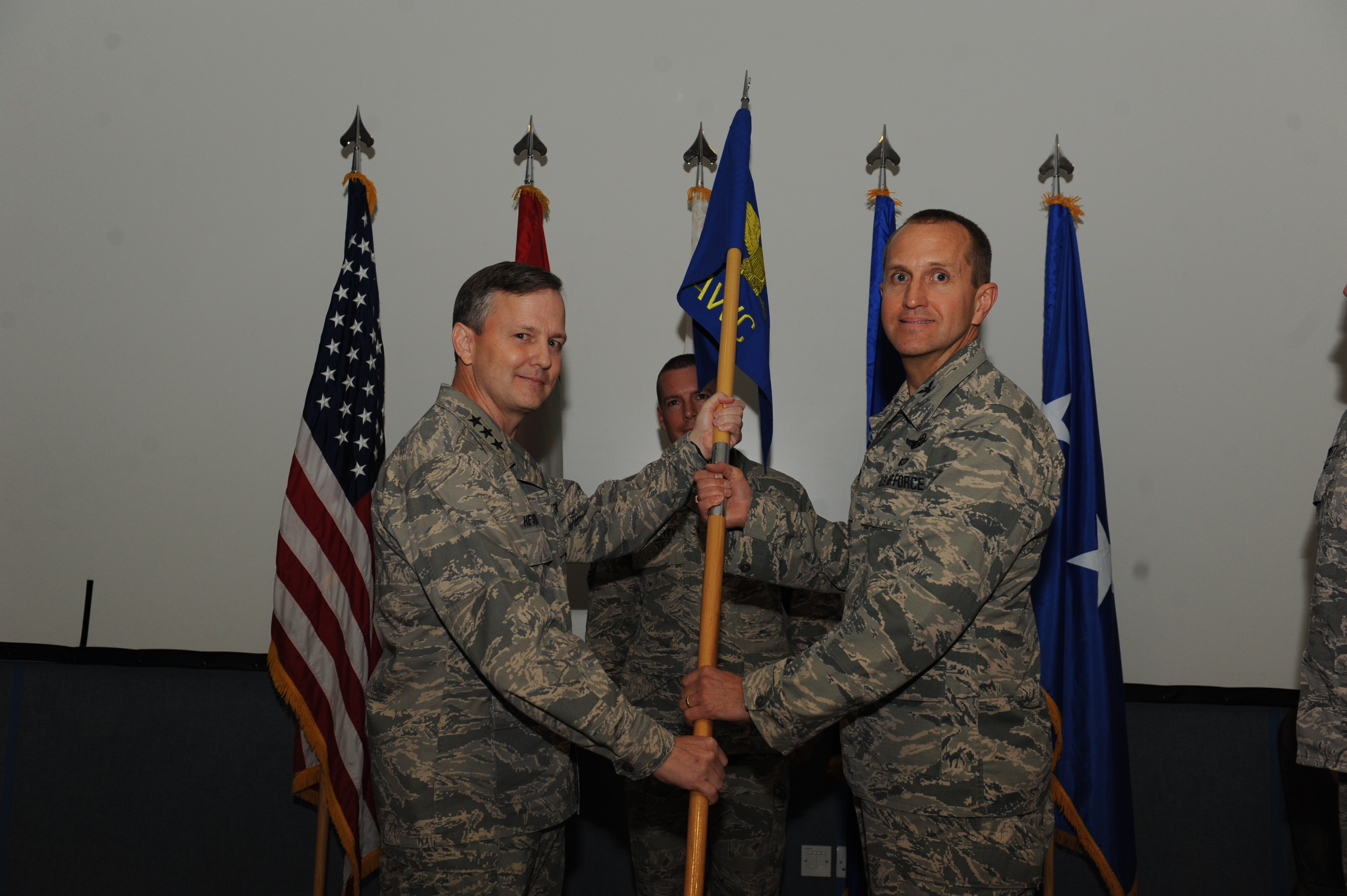 AFCENT Air Warfare Center welcomes new commander > U.S. Air Forces ...