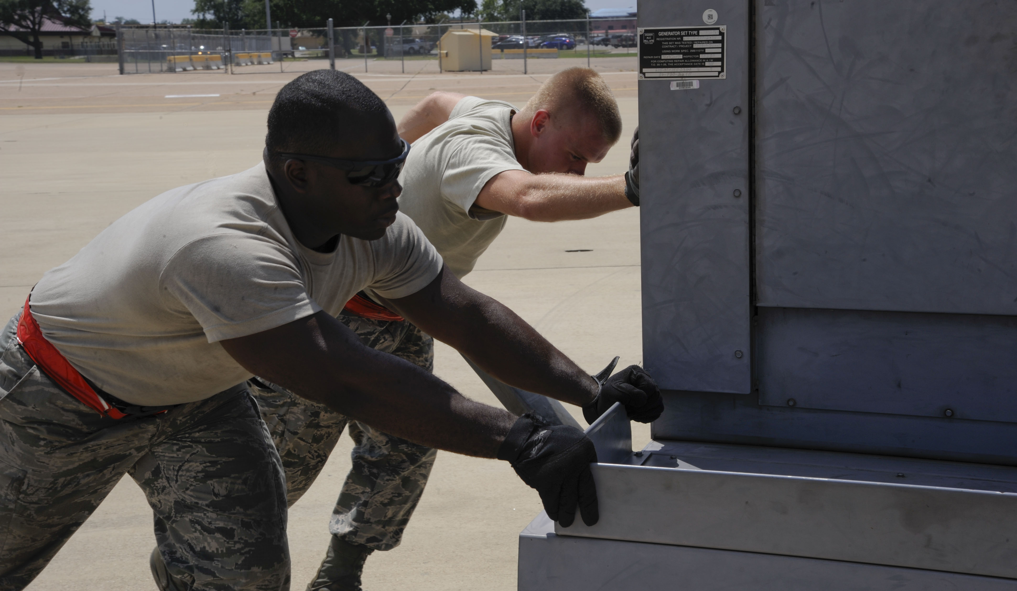 2 AMXS Airmen stay busy on the flightline > Barksdale Air Force Base > News