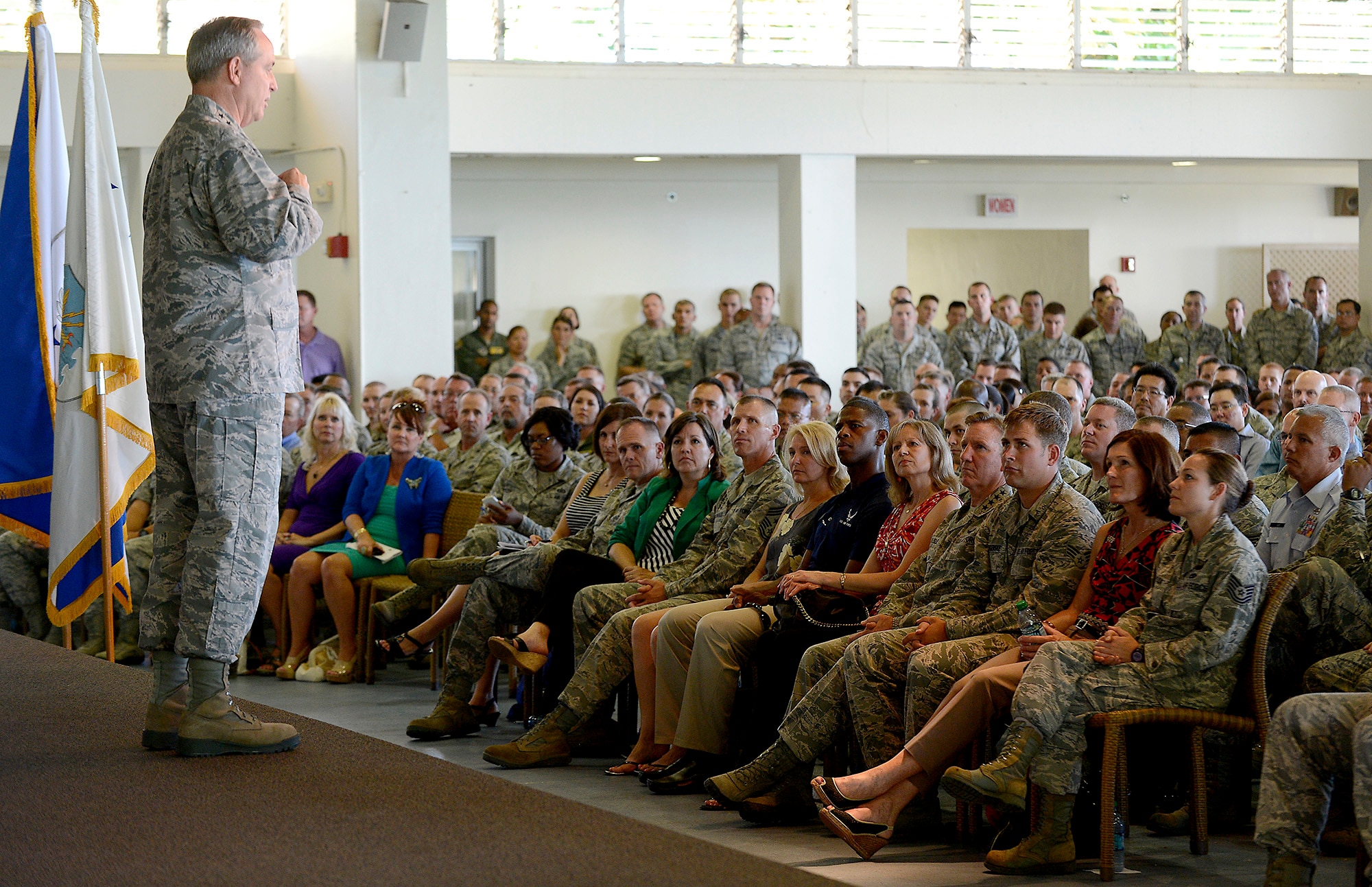 CSAF, CMSAF begin tour of PACAF > Pacific Air Forces > Article Display